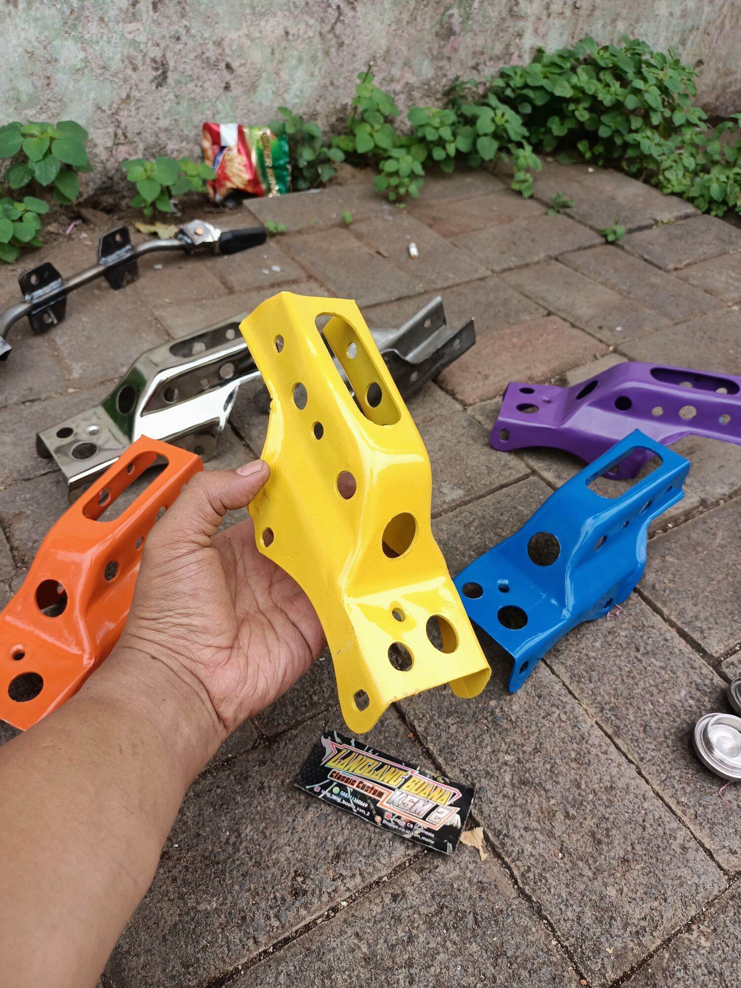 DUDUKAN MESIN TLR WARNA KUNING/PANGKON MESIN TLR WARNA KUNING/DUDUKAN ...