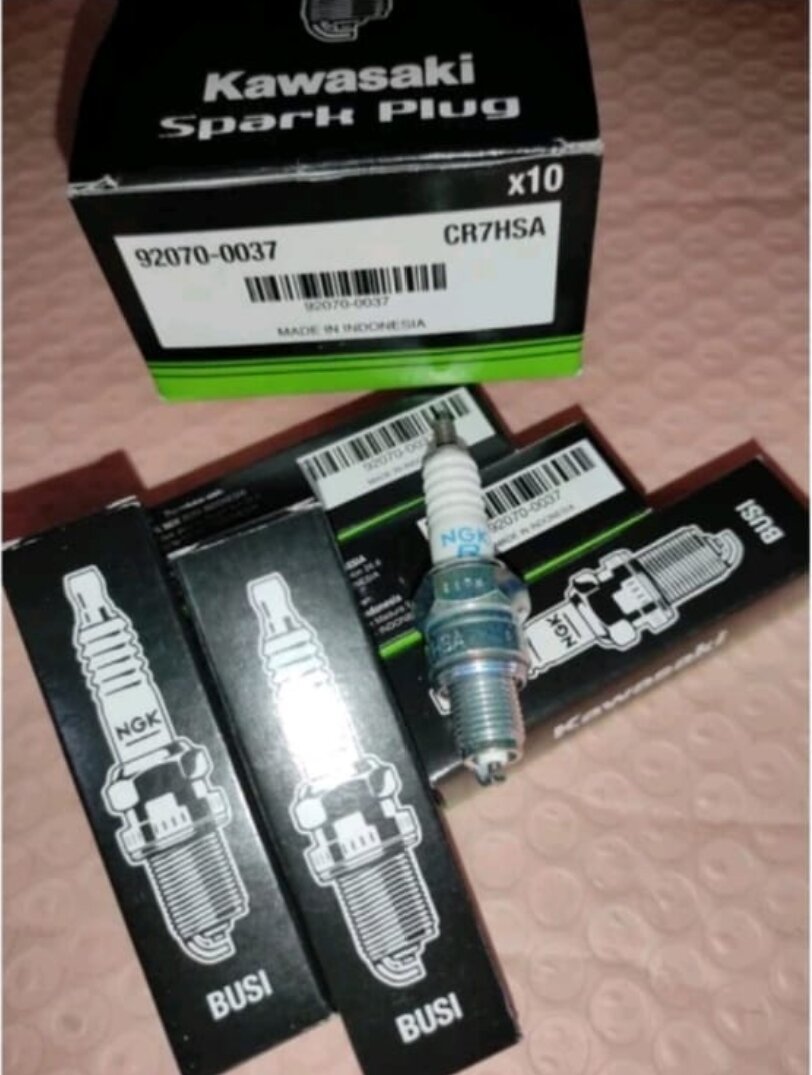 Busi C6HSA dan CR7HSA Motor Kawasaki Athlete - Kaze - ZX 130 - Edge ...
