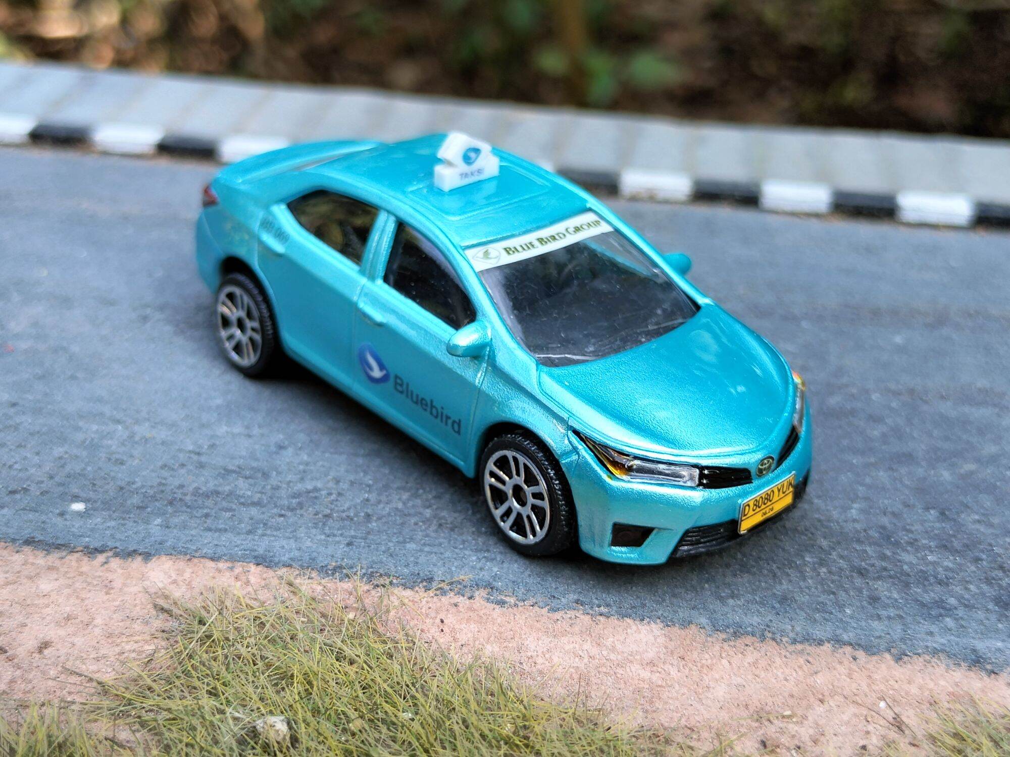 diecast miniatur Toyota Corolla Altis custom taksi blue bird skala 64 ...