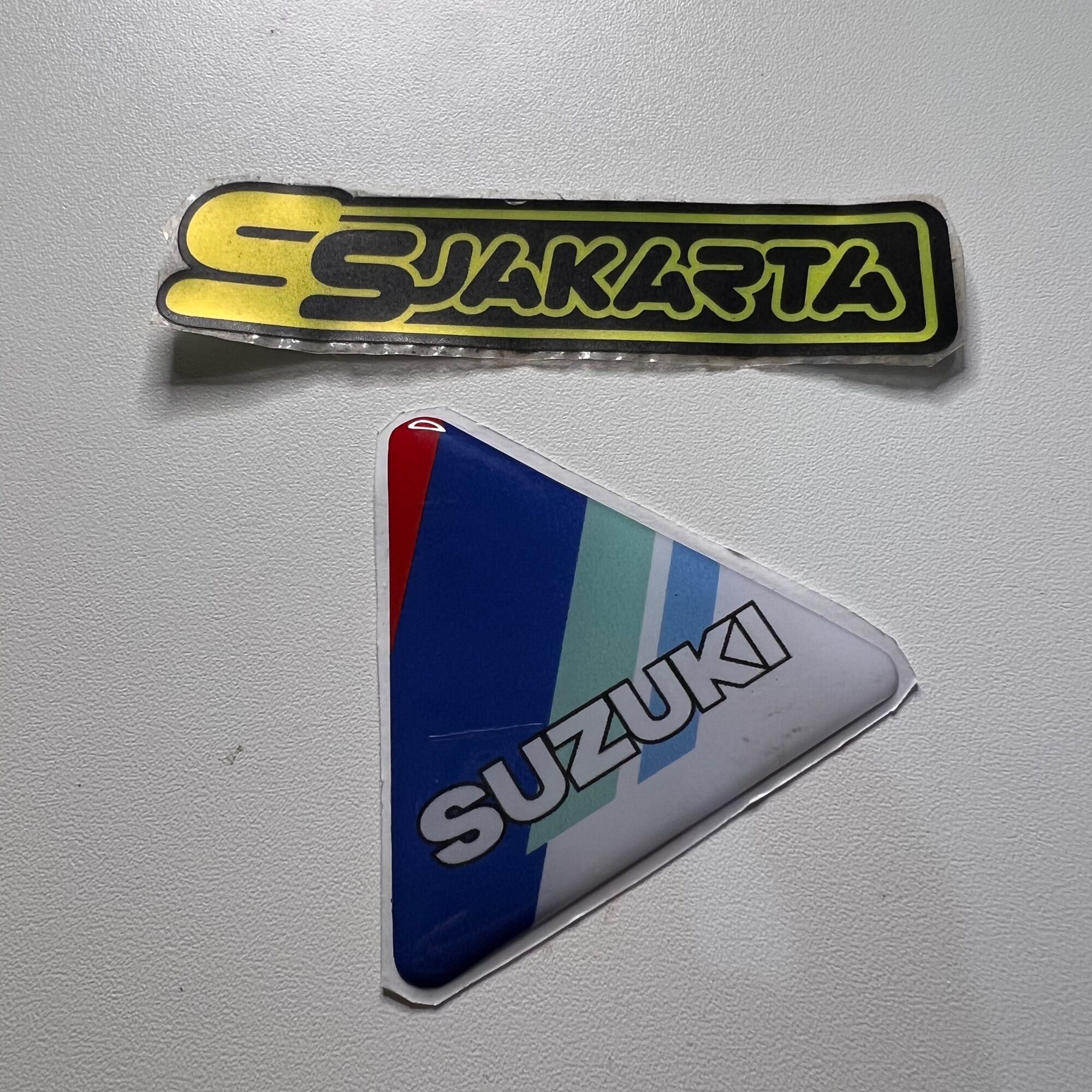 STIKER EMBLEM SUZUKI SLEBOR SPAKBOR STICKER EMBLEM SEGITIGA TIMBUL ...