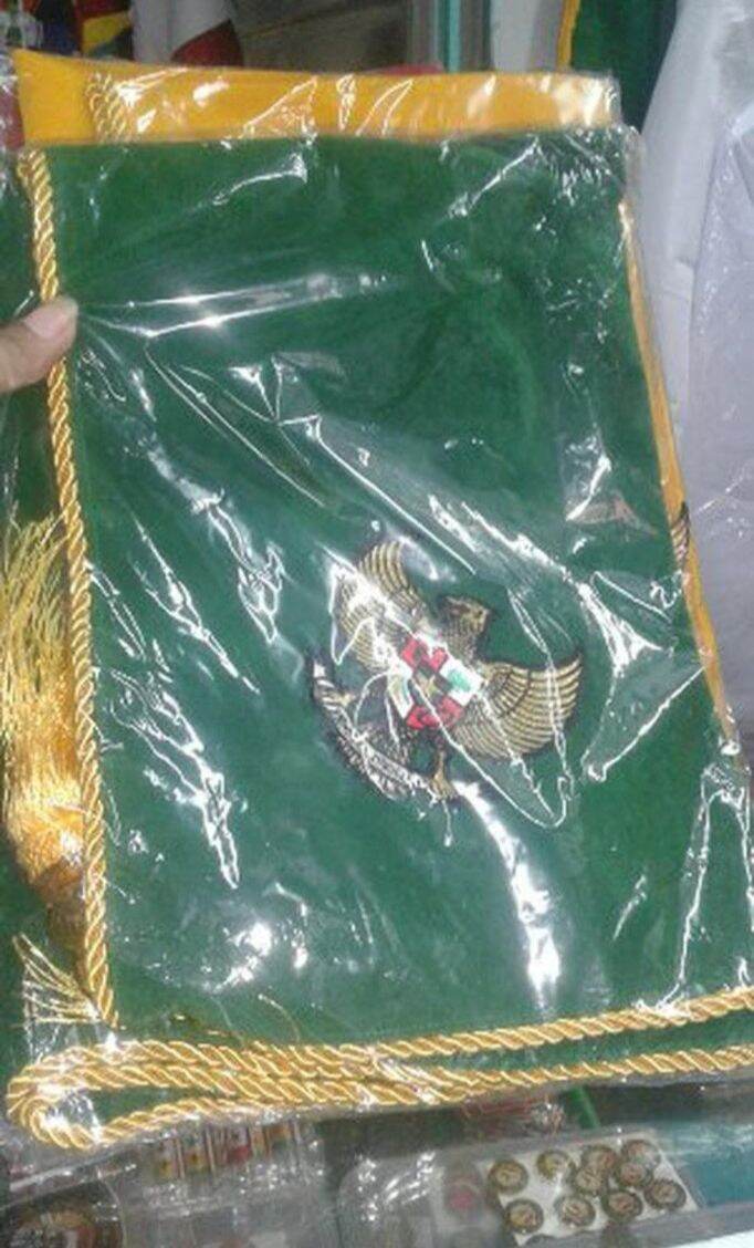 TAPLAK BAKI BENDERA BAHAN BLUDRU BULAK BALIK | Lazada Indonesia