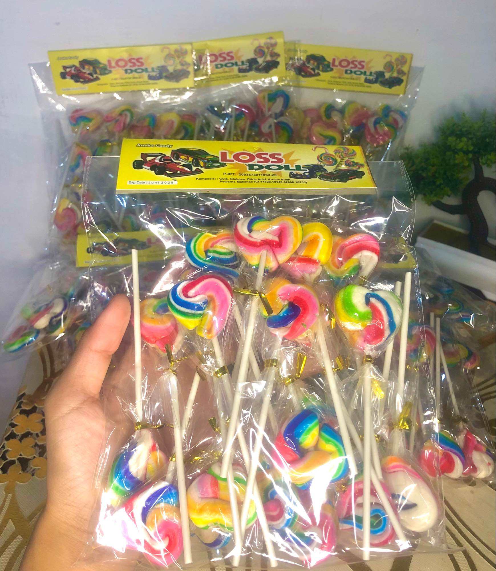 Permen Lolipop karakter love 1pack isi 20pcs | permen enak permen murah ...