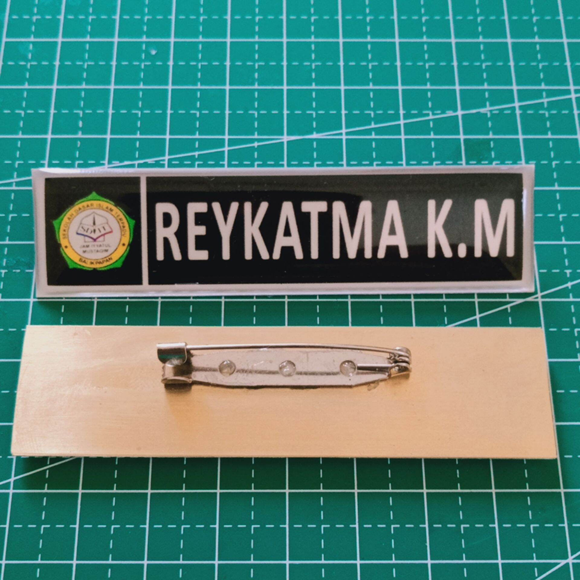 Pin logo Name tag papan nama kuningan peniti/magnet custom | Lazada ...