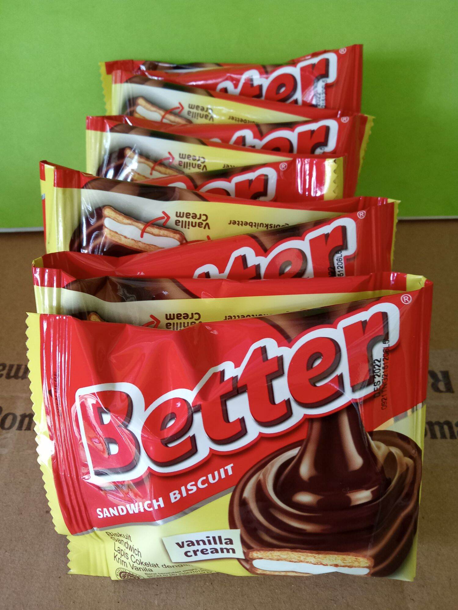 Better Sandwich Biscuit vanilla cream 1 renceng isi 10 bungkus | Lazada ...