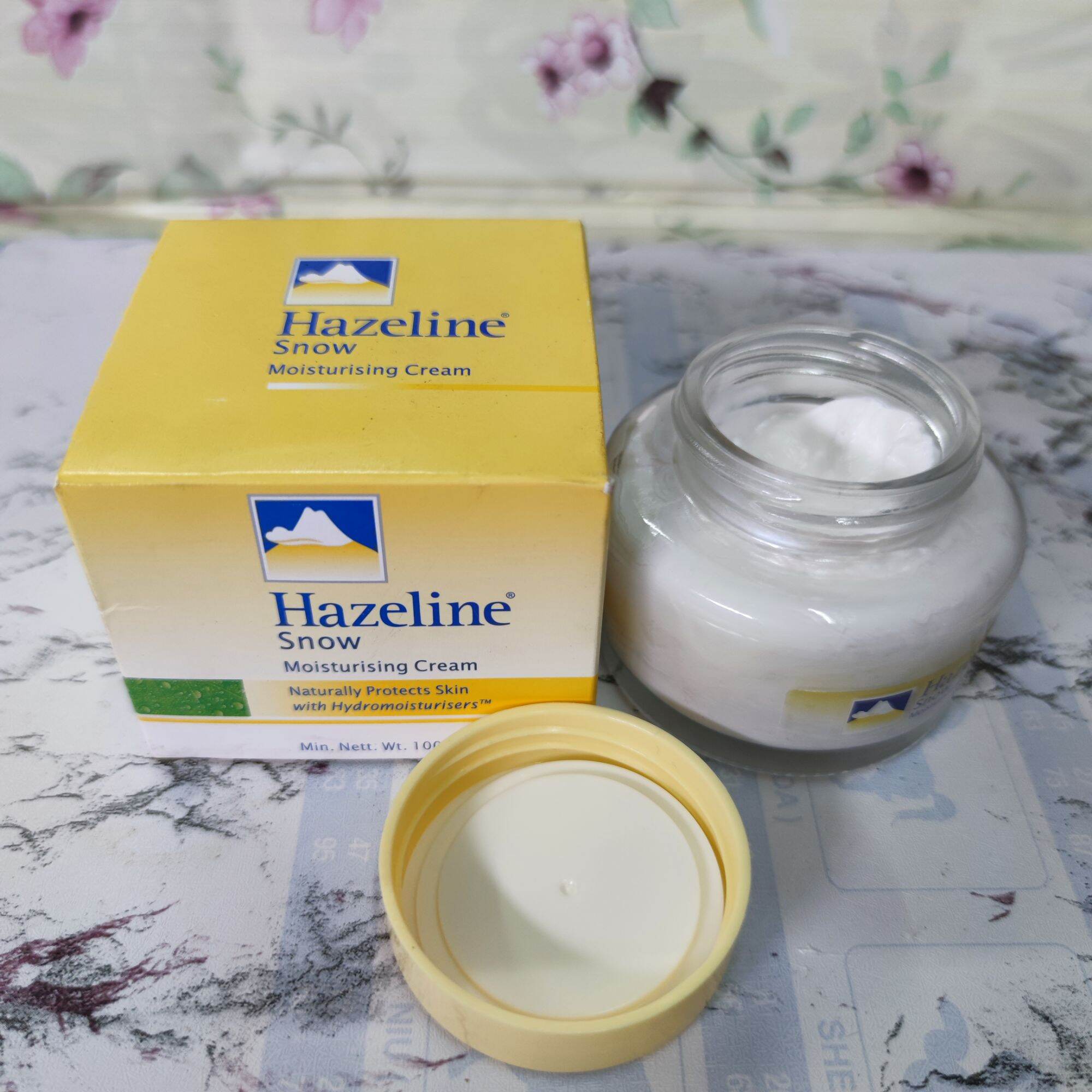 HAZELINE SNOW MOISTURISING CREAM 100G | Lazada Indonesia