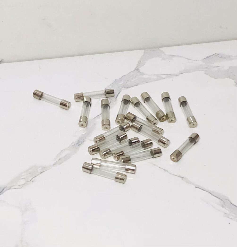 Fuse Kaca Fuse Kaca Besar 6x30mm Variasi Amper | Lazada Indonesia