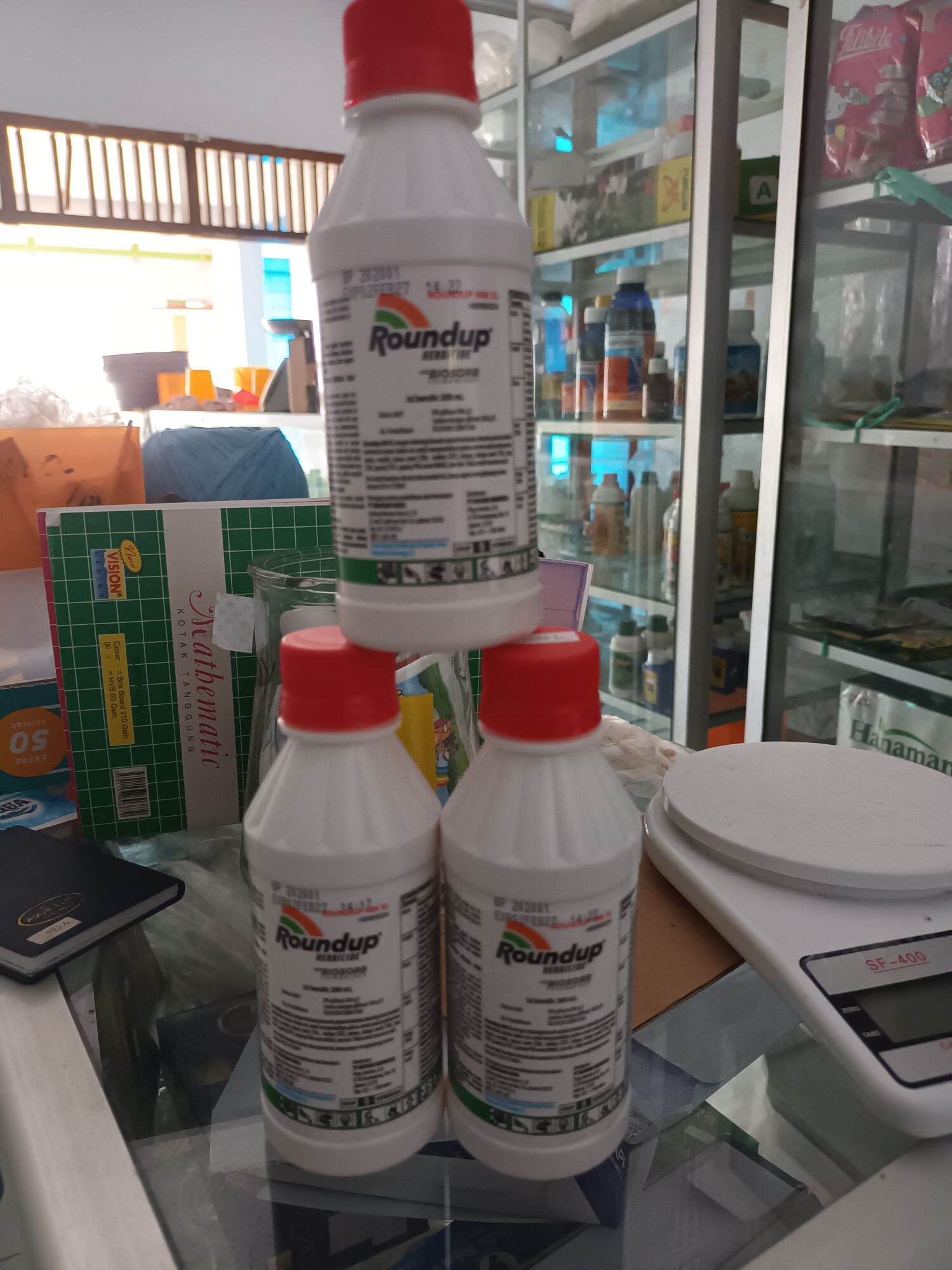 Racun Rumput Super Ampuh HERBISIDA Roundup 200 ml | Lazada Indonesia