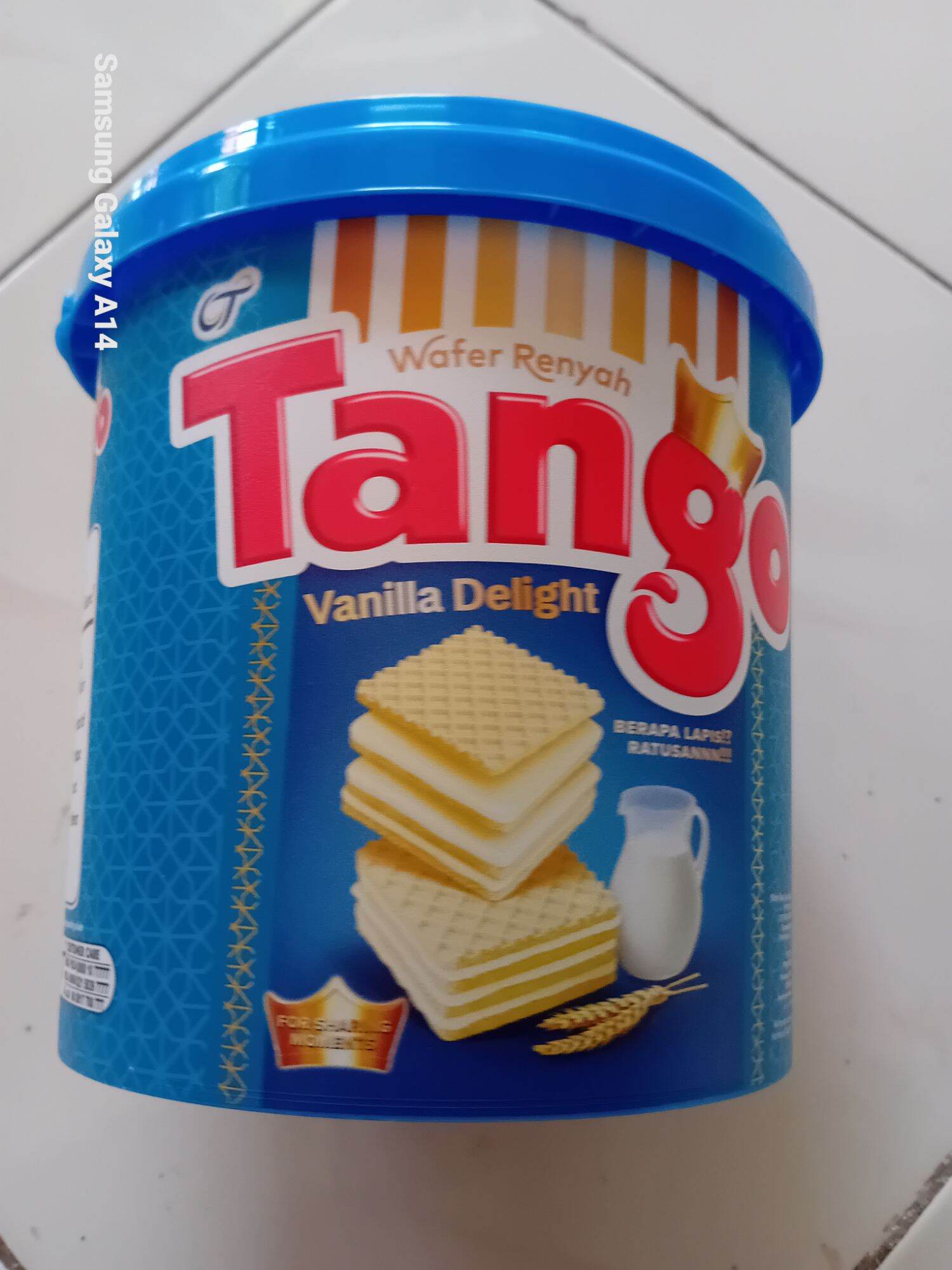 Wafer TANGO Kemasan Ember 240 gr | Lazada Indonesia