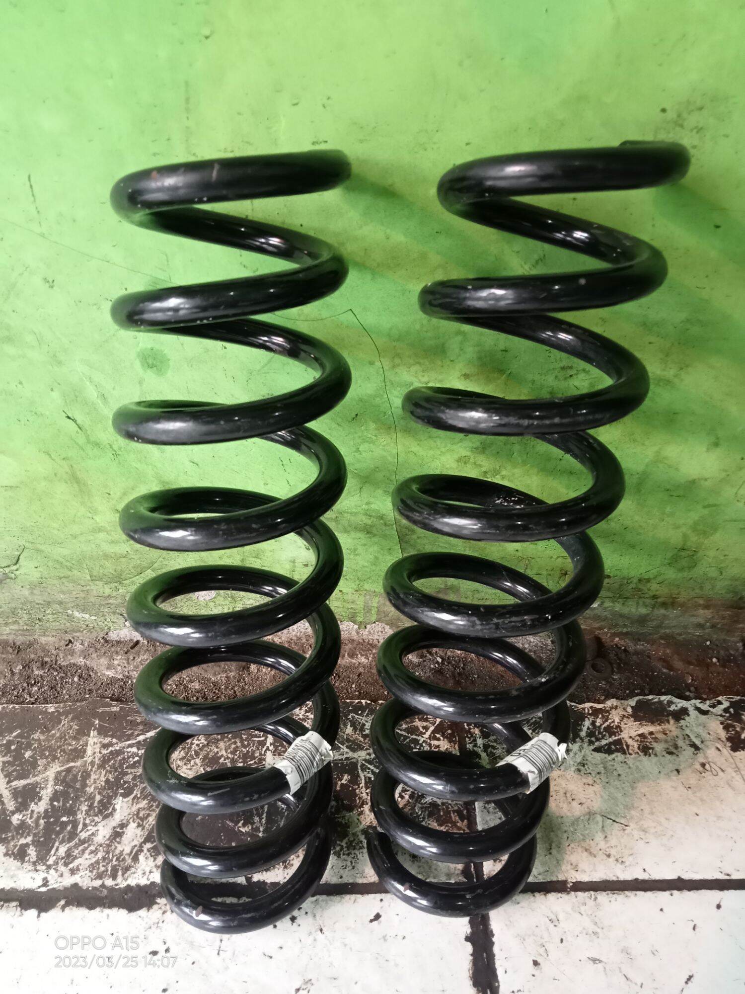 Coil spring belakang BMW f30 | Lazada Indonesia