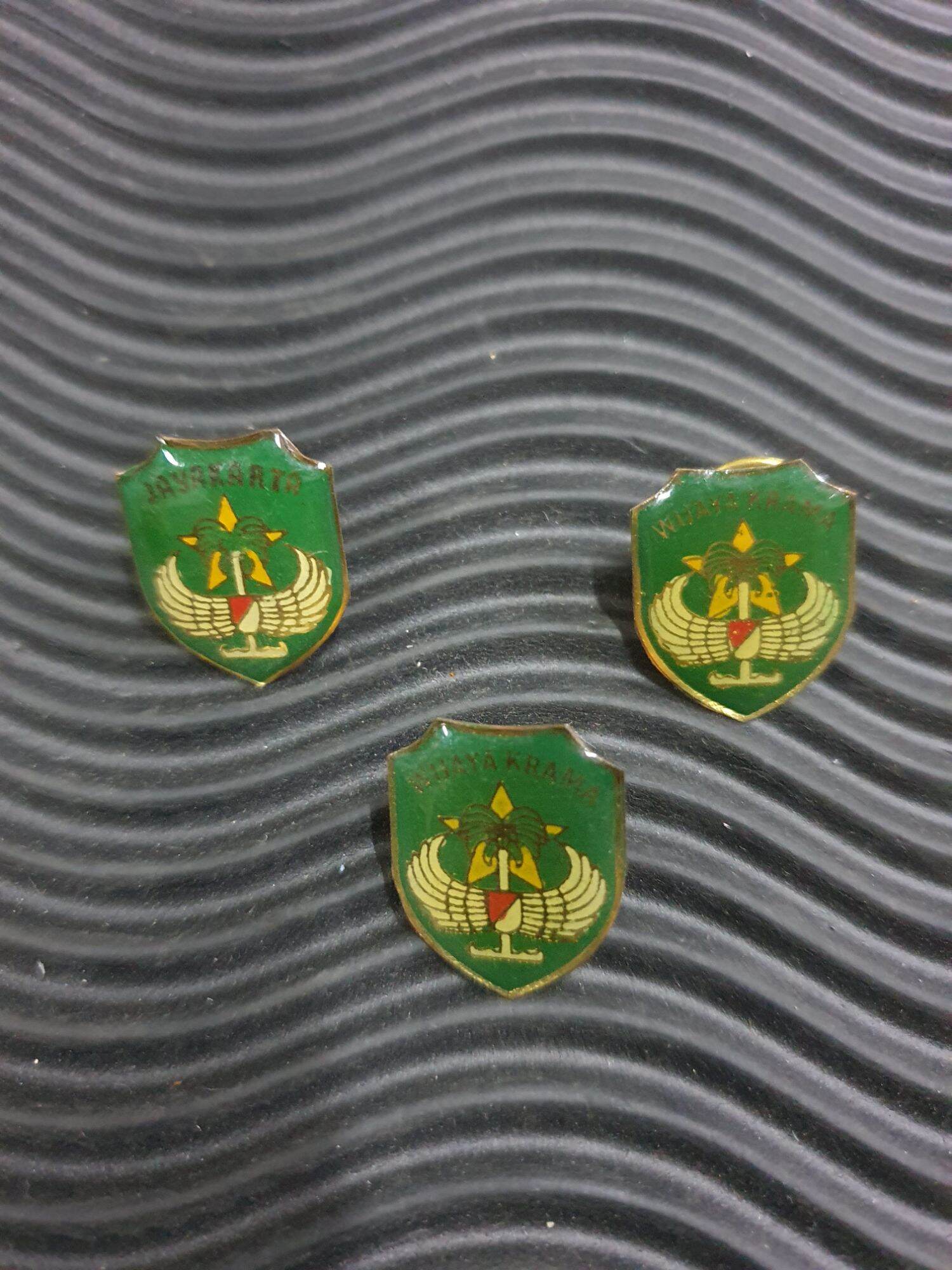 pin roda Jayakarta | pin kerah Jayakarta | pin kerah Jayakarta | Lazada ...