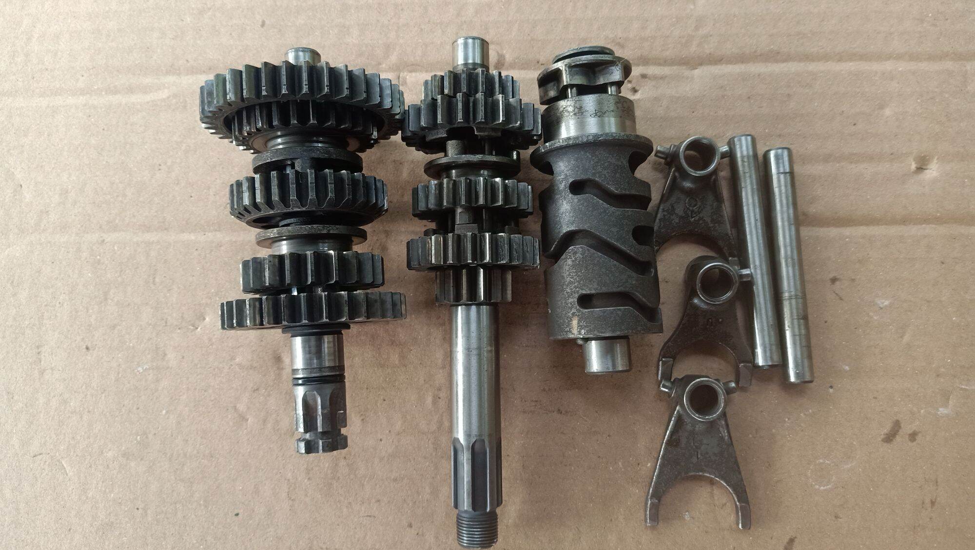 gigi rasio gigi susun gigi transmisi gearbox rasio bajaj pulsar 135 ...