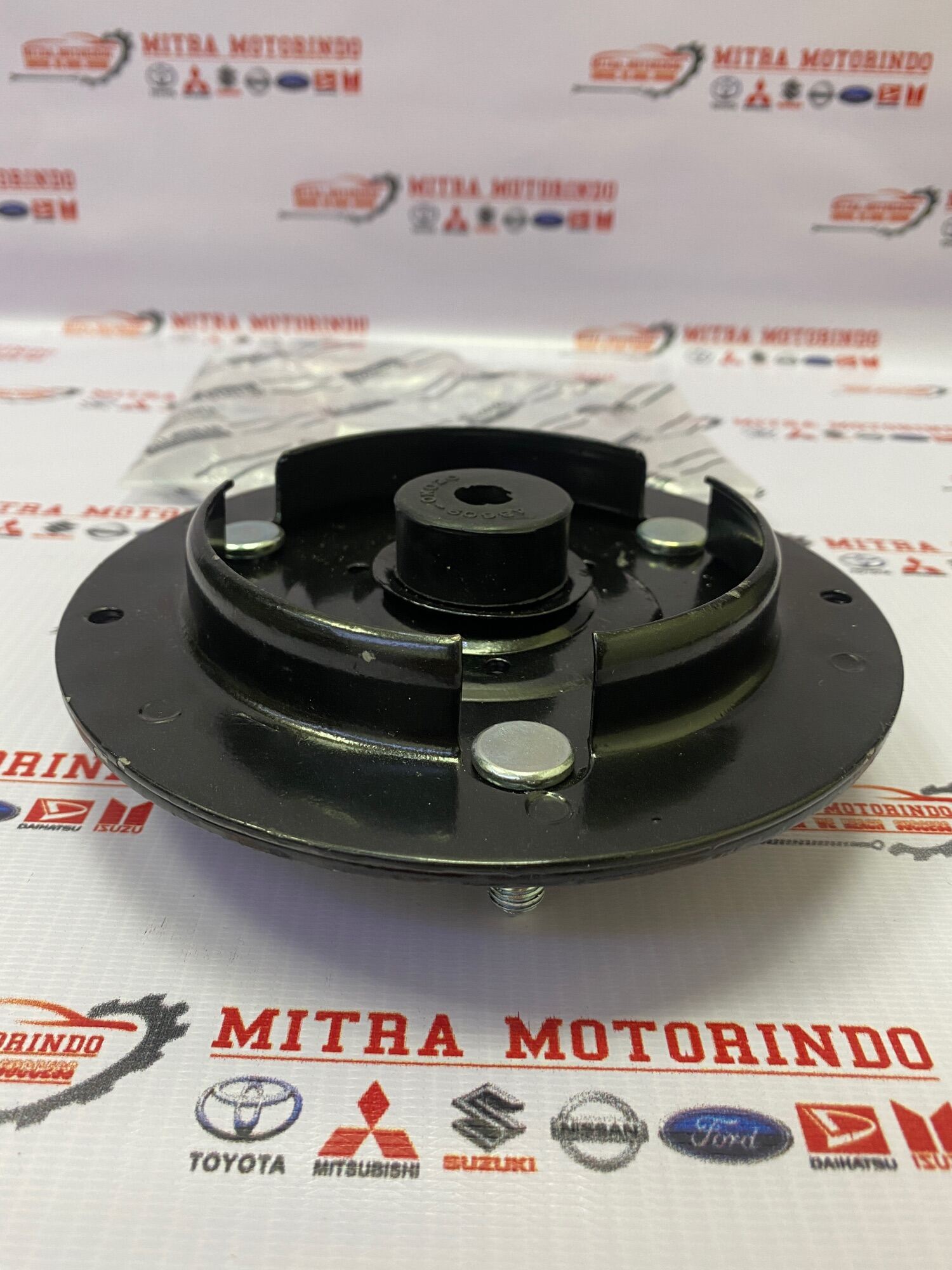 Support shock depan toyota inova dan hilux original 48609-0K020 ...