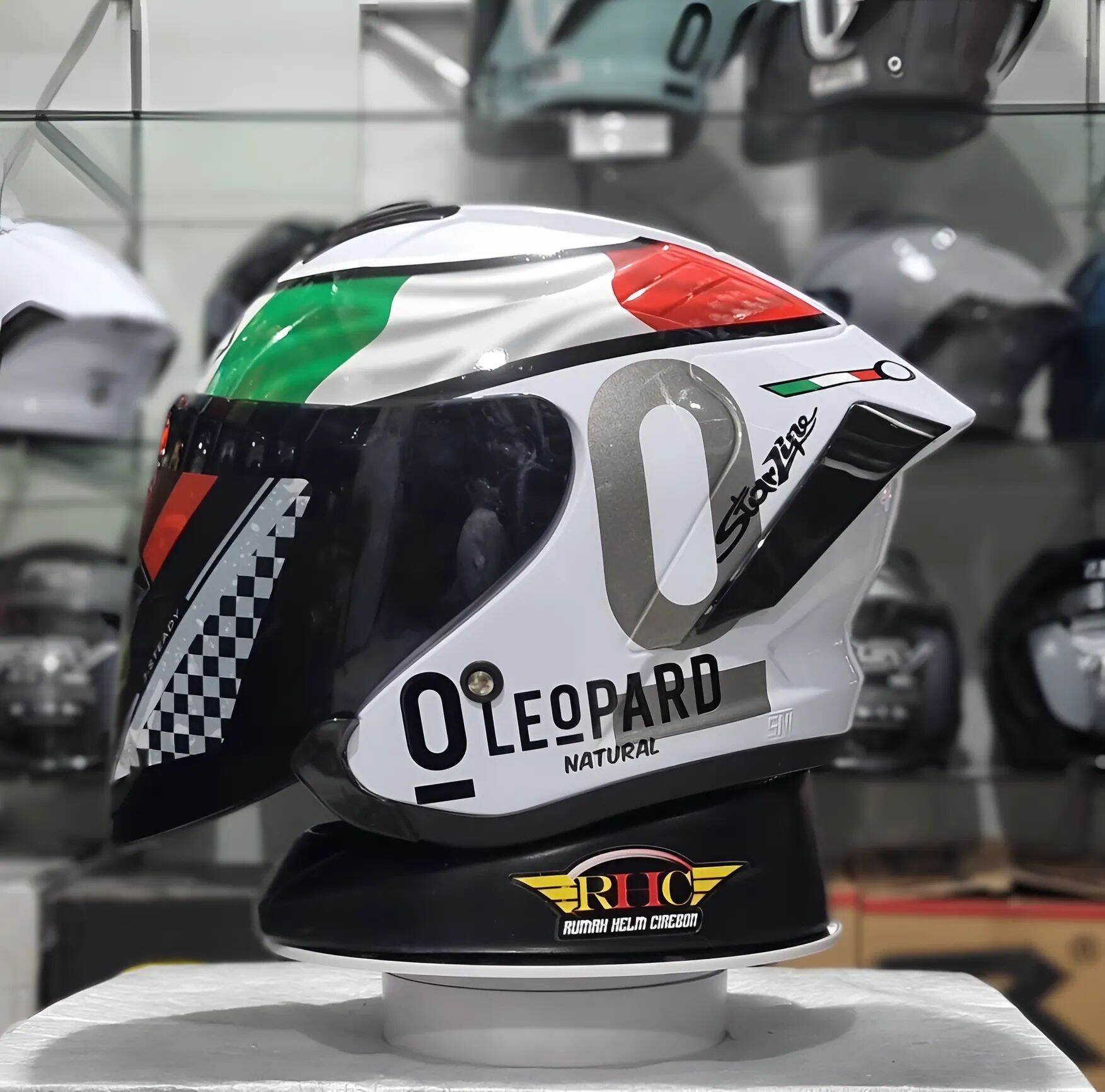 HELM JS ARMOR HITAM MOTIF LEOPARD | Lazada Indonesia