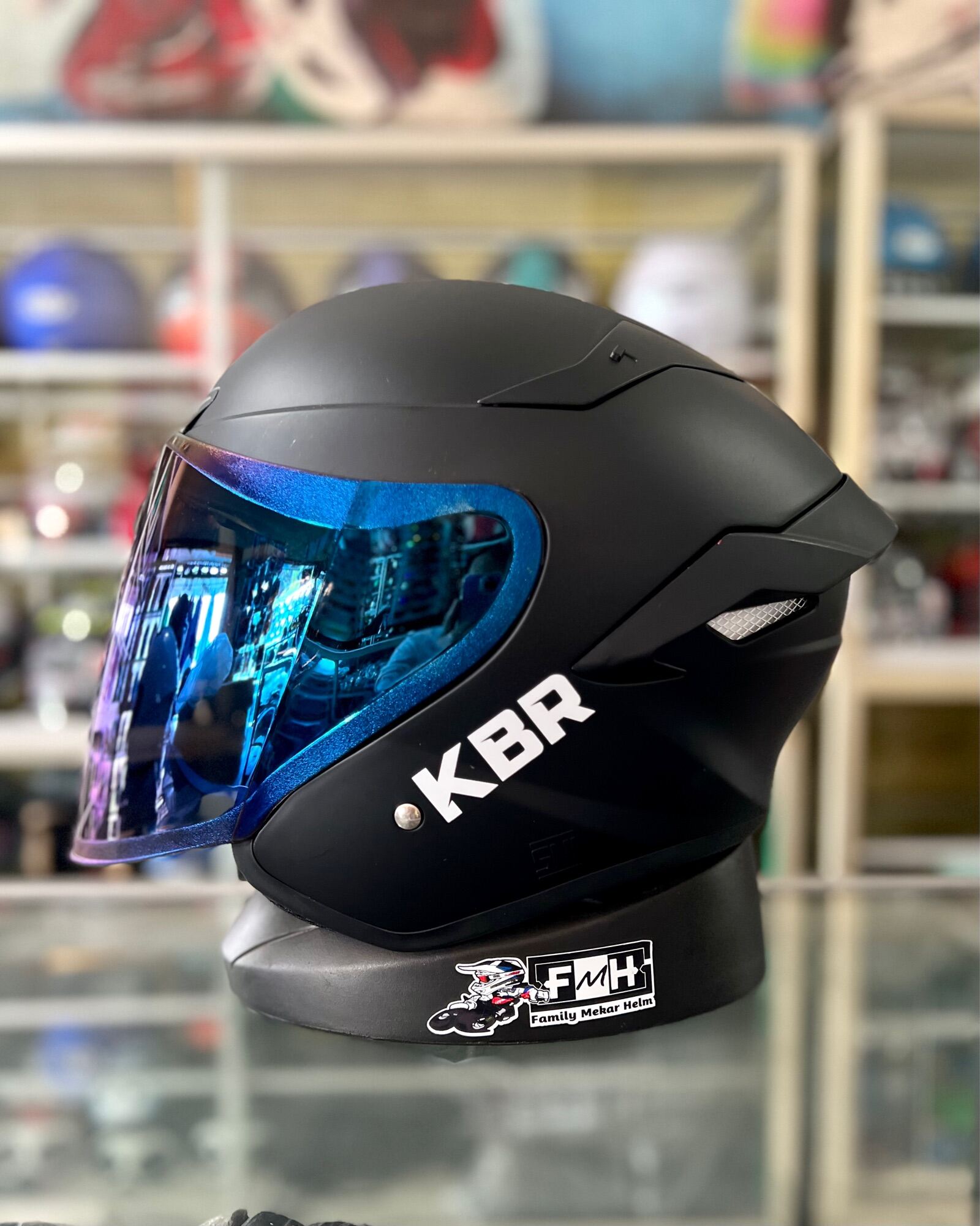 HELM KBR KAIROZ SOLID BLACK DOF HELM HALF FACE VERSI TTC TERBARU 2023 | Lazada Indonesia