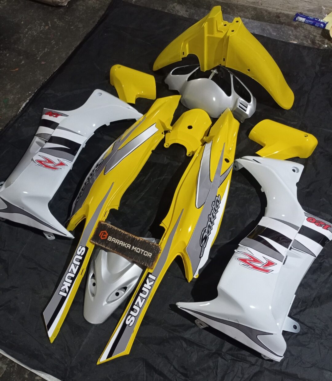 bodi satria hiu satria malaysia striping custom warna kuning putih dan ...