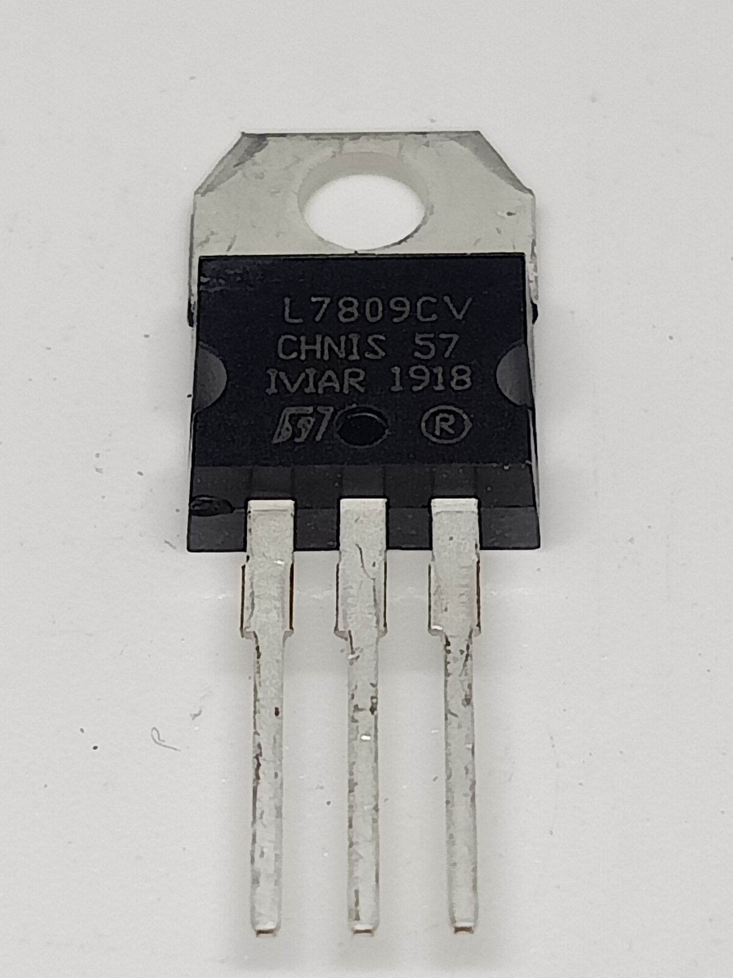 IC STABILIZER REGULATOR TRANSISTOR UKURAN 7809CV | Lazada Indonesia
