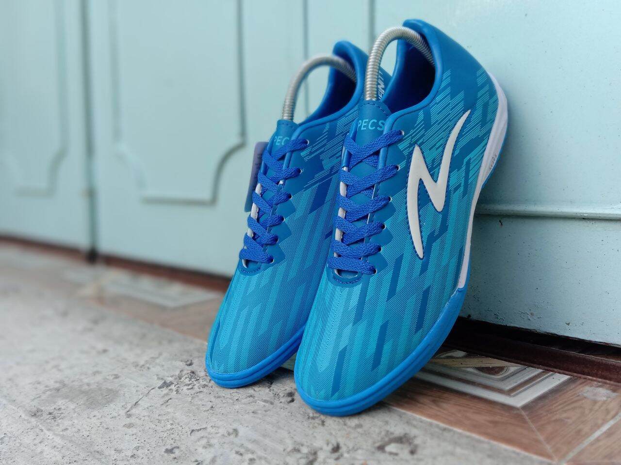 Sepatu futsal specs infinity biru terbaru 2022 | Lazada Indonesia