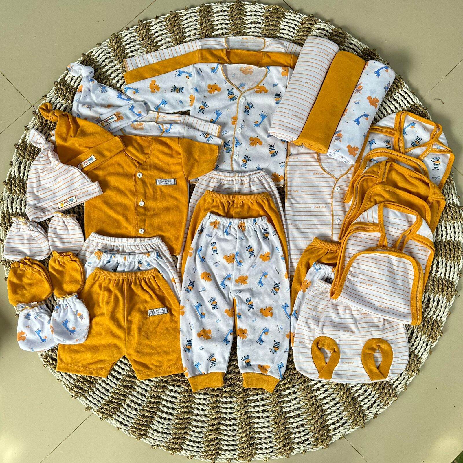 paket komplit perlengkapan bayi baru lahir seri mustard | Lazada Indonesia