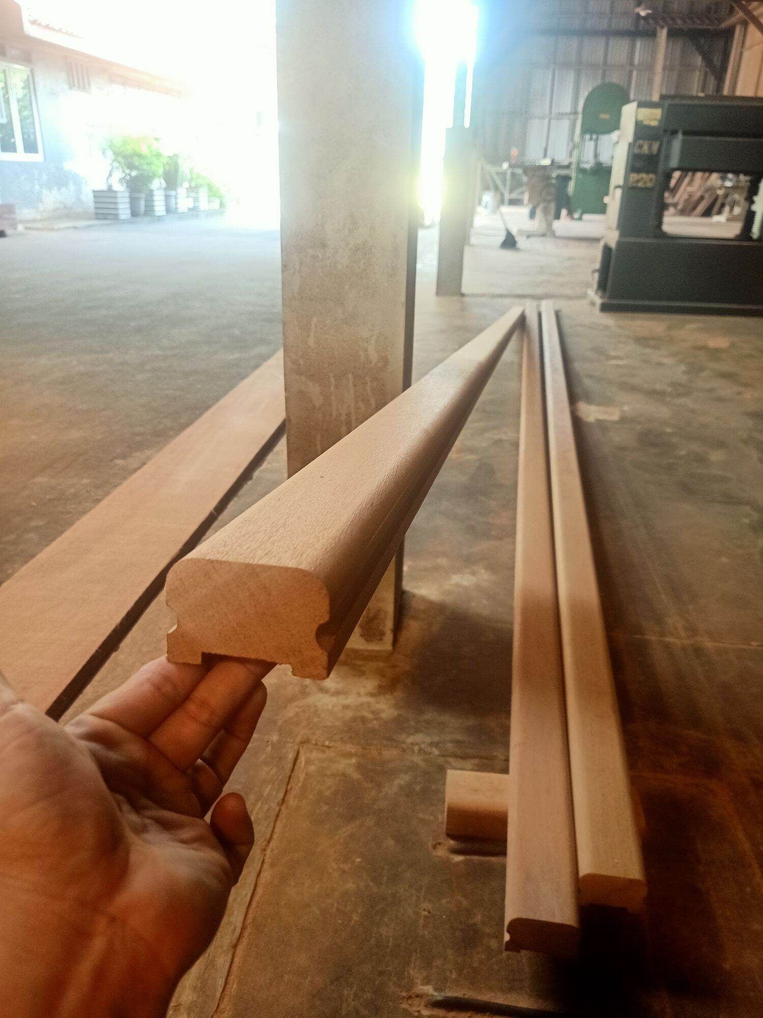 relling tangga, pegangan tangga, hand relling, kayu kamper samarinda ...