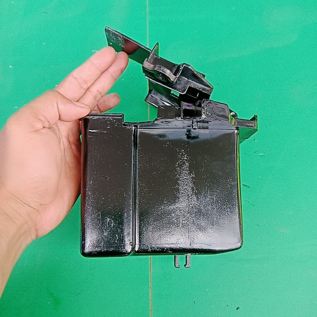 Box aki. Wadah aki honda astrea grand. Astrea grand bulus. Legenda ...