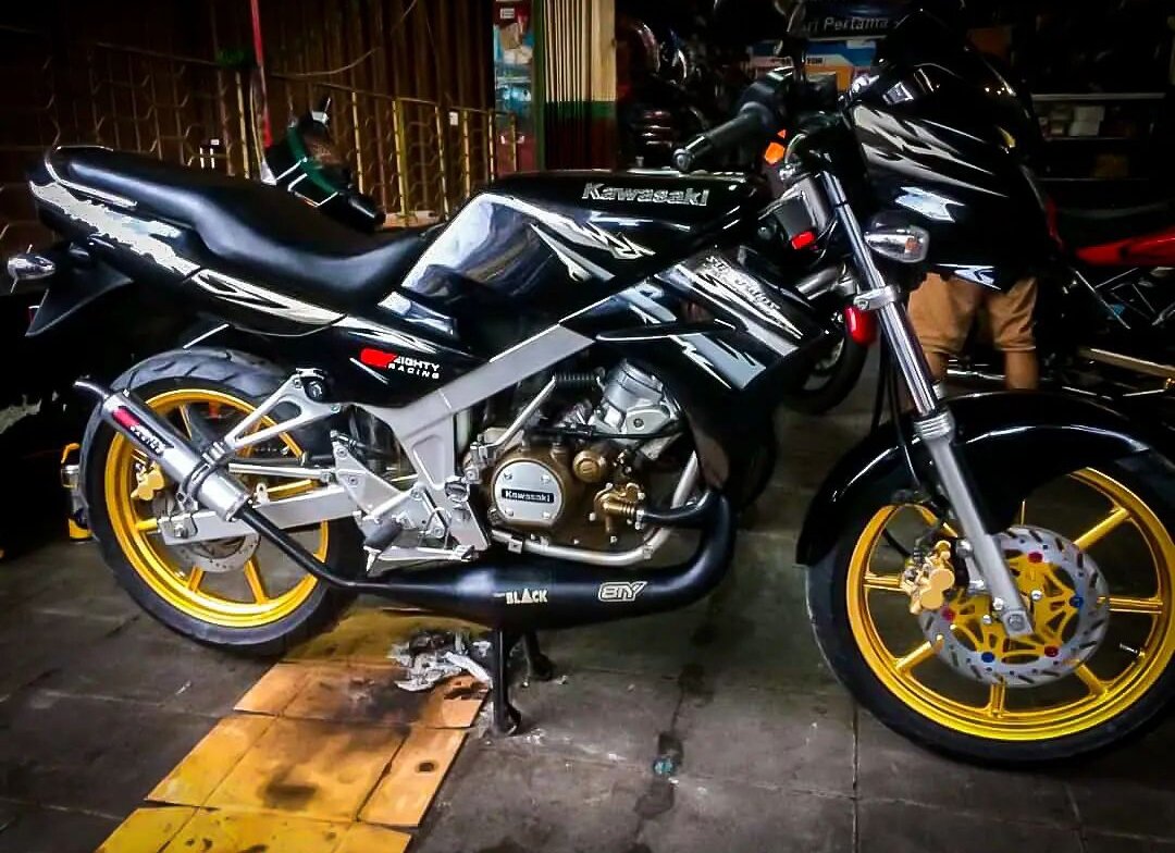 Striping lis sticker standar ori Kawasaki ninja r 2011 hitam striping ...