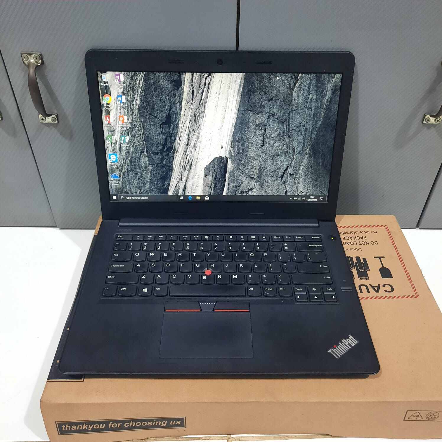 Laptop Lenovo Thinkpad E470, Core i5 - Gen 7Th, Ram 4Gb, HDD 1TB, VGA Intel HD Graphics | Lazada ...