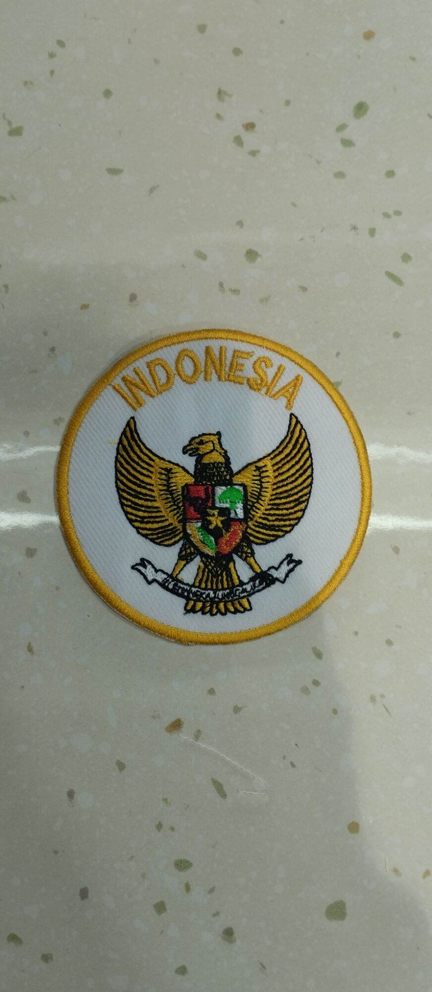 bordir logo garuda Indonesia dasar putih rapi dan bagus ukuran 8cm ...