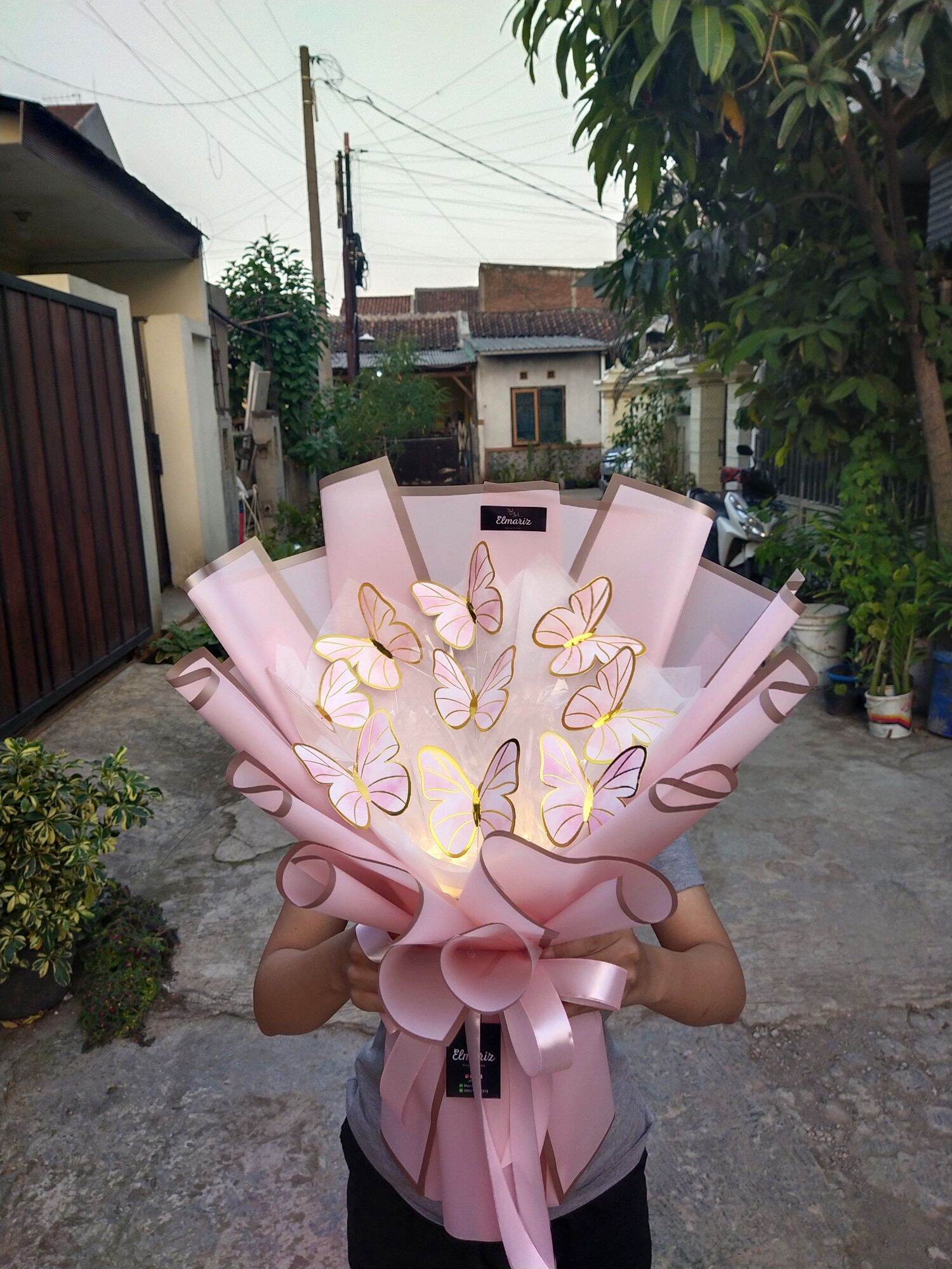 (SIZE BESAR) Buket Kupu-kupu LED/ Hadiah Valentine/ Hadiah Unik/ Hadiah ...