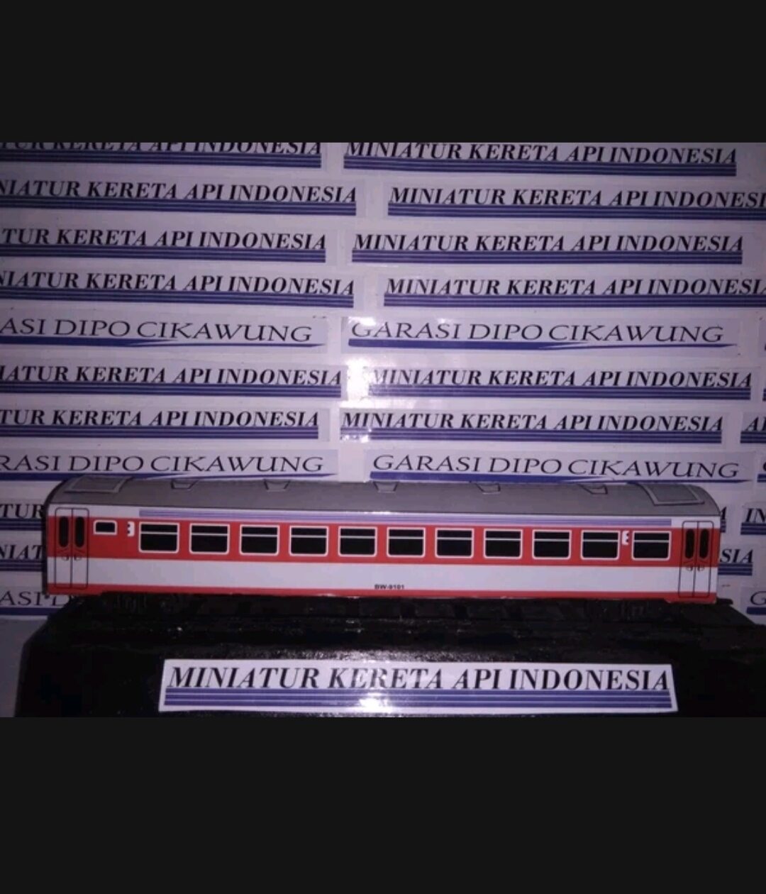 miniatur gerbong kereta livery merah putih | Lazada Indonesia