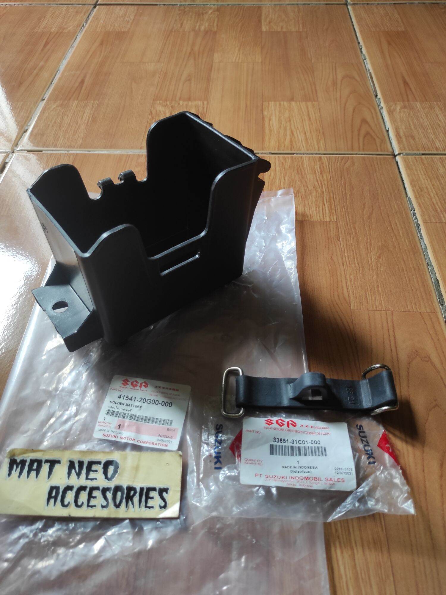 BOX TEMPAT AKI DAN KARET AKI SUZUKI SHOGUN 125 SHOGUN 125 SP ORIGINAL ...