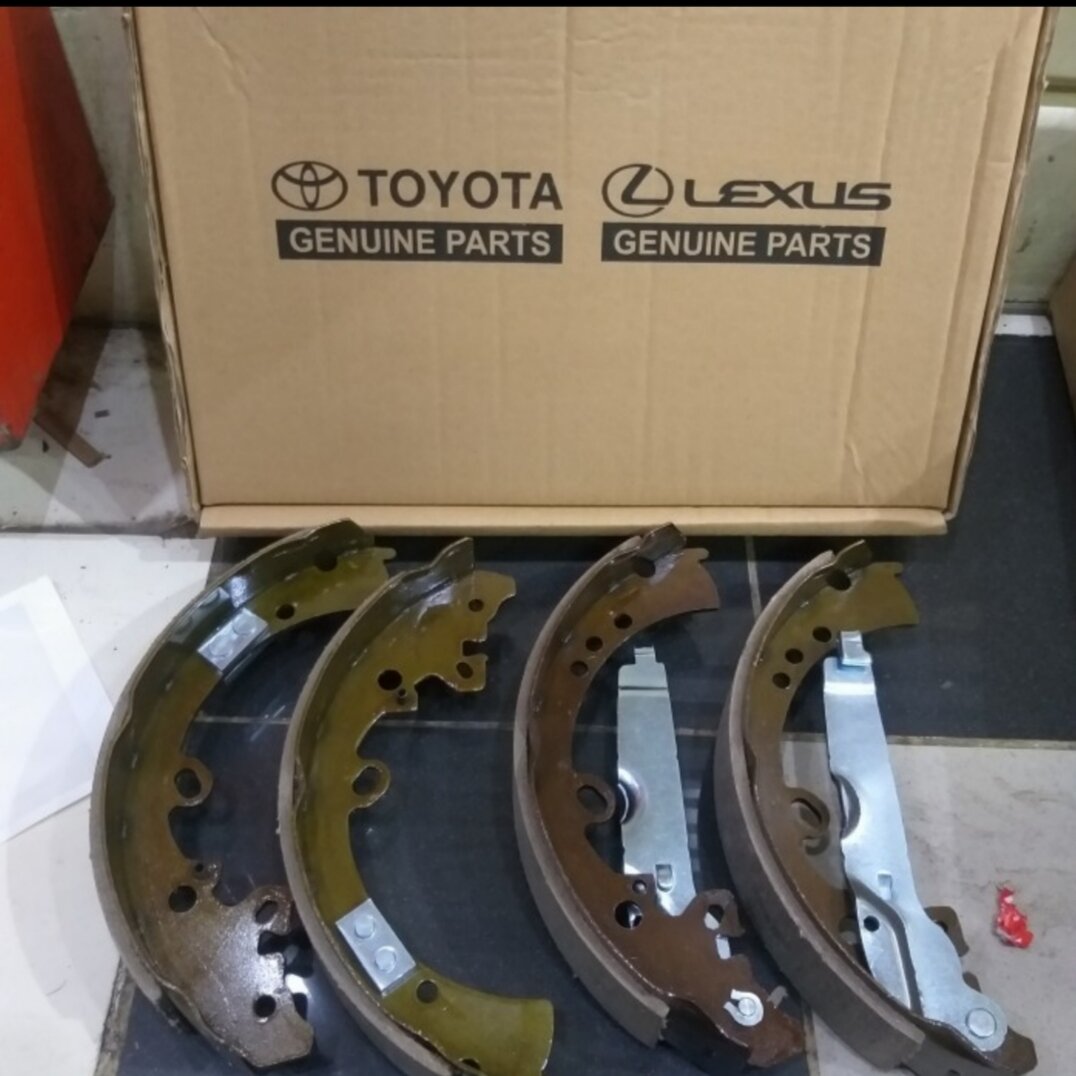 Brake Shoe Kampas Rem Belakang Toyota Fortuner Hilux Double Cabin ...