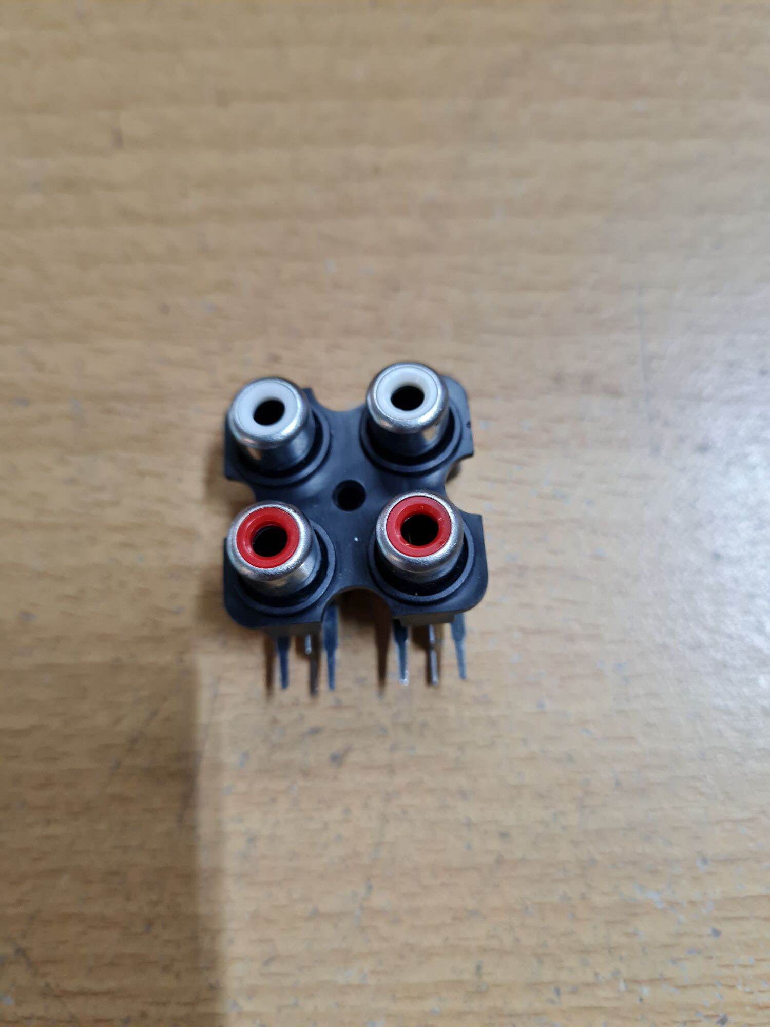 socket RCA 4 pin | Lazada Indonesia