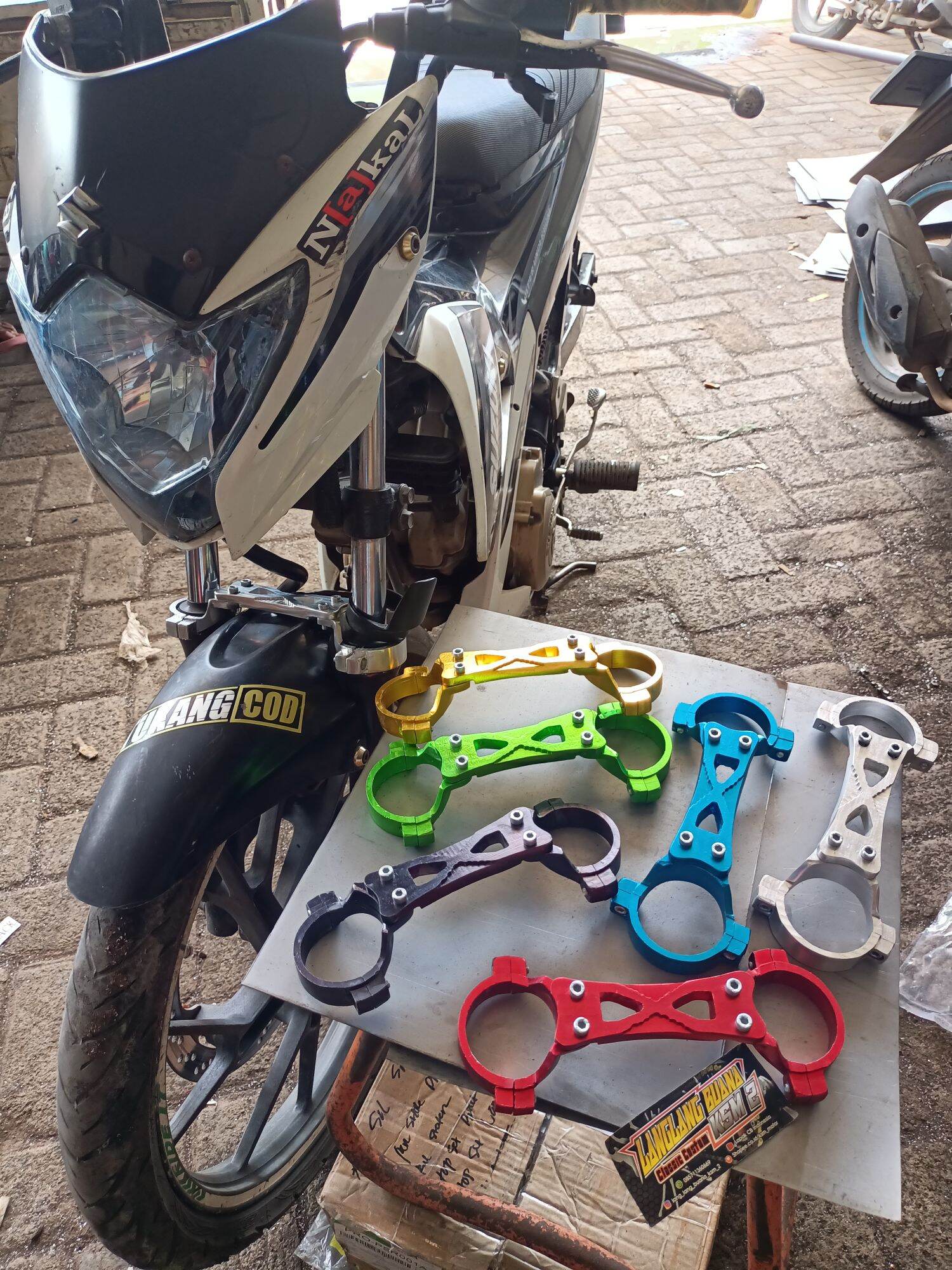 STABILIZER FORK DEPAN SUZUKI SATRIA FU (BORGOL ANODES IJO)BORGOL SHOK ...