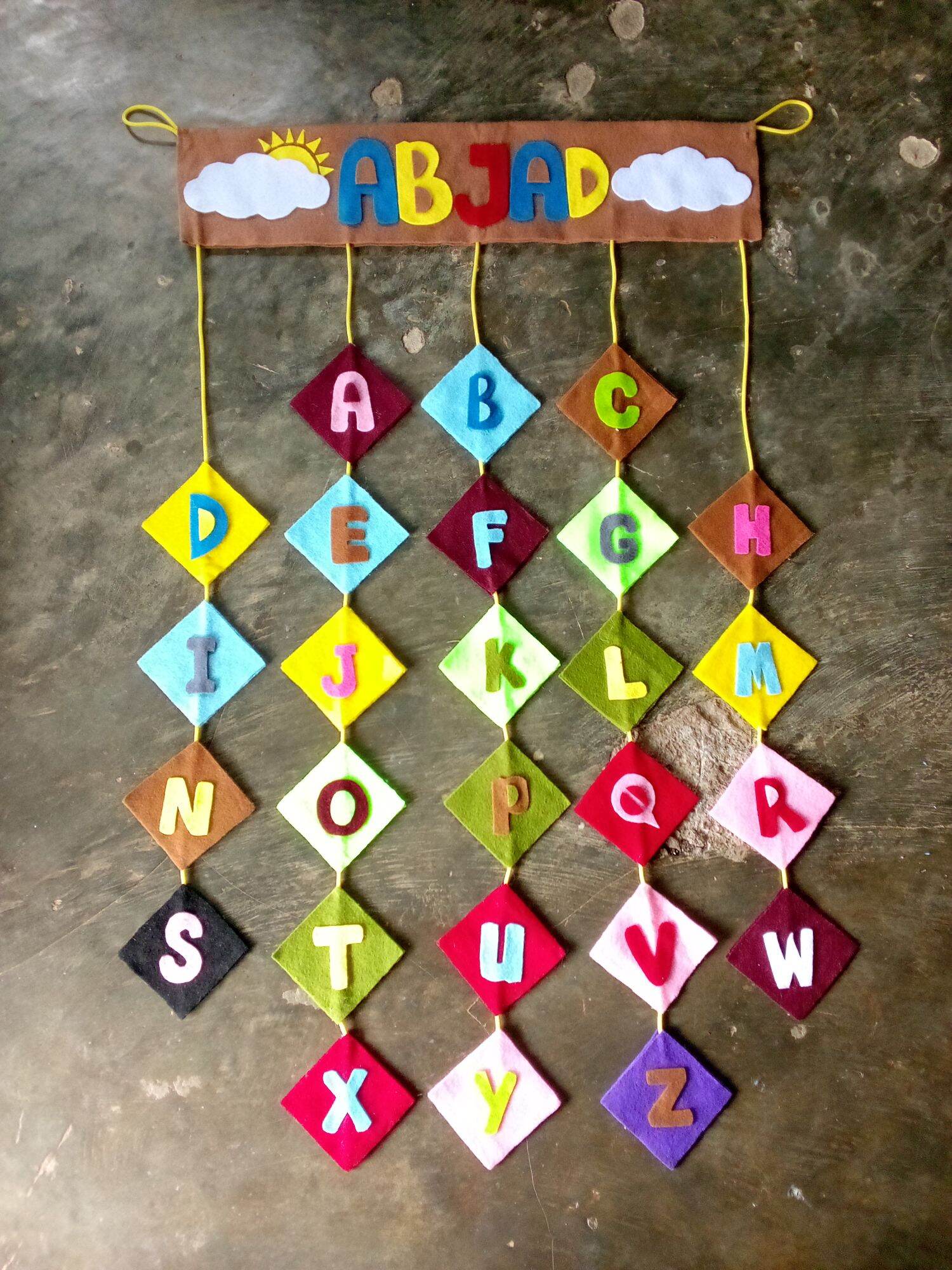 Hiasan dinding Huruf Abjad Gantung | Lazada Indonesia