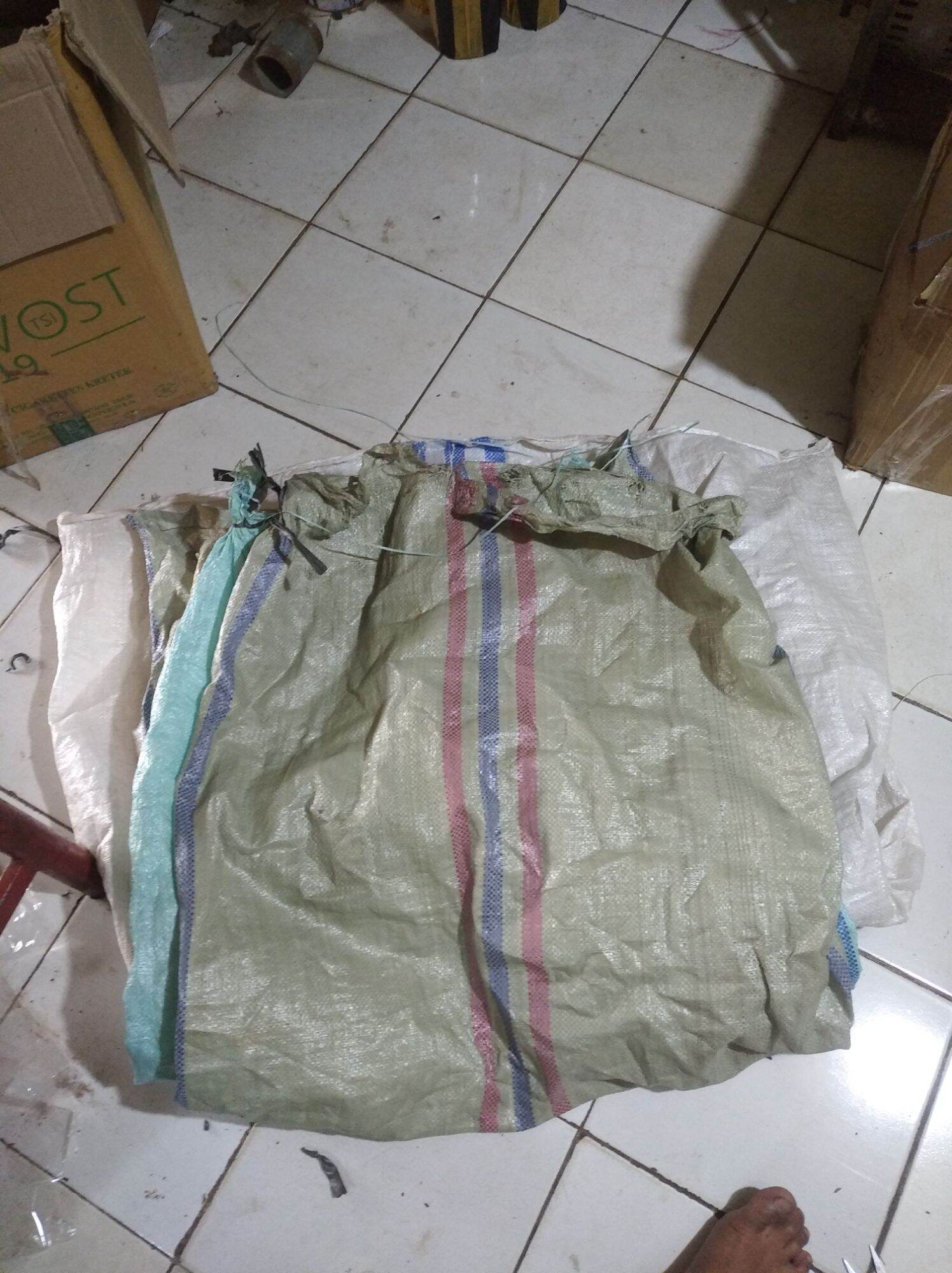 karung bekas ekpedisi 75X115 isi 10 pcs | Lazada Indonesia