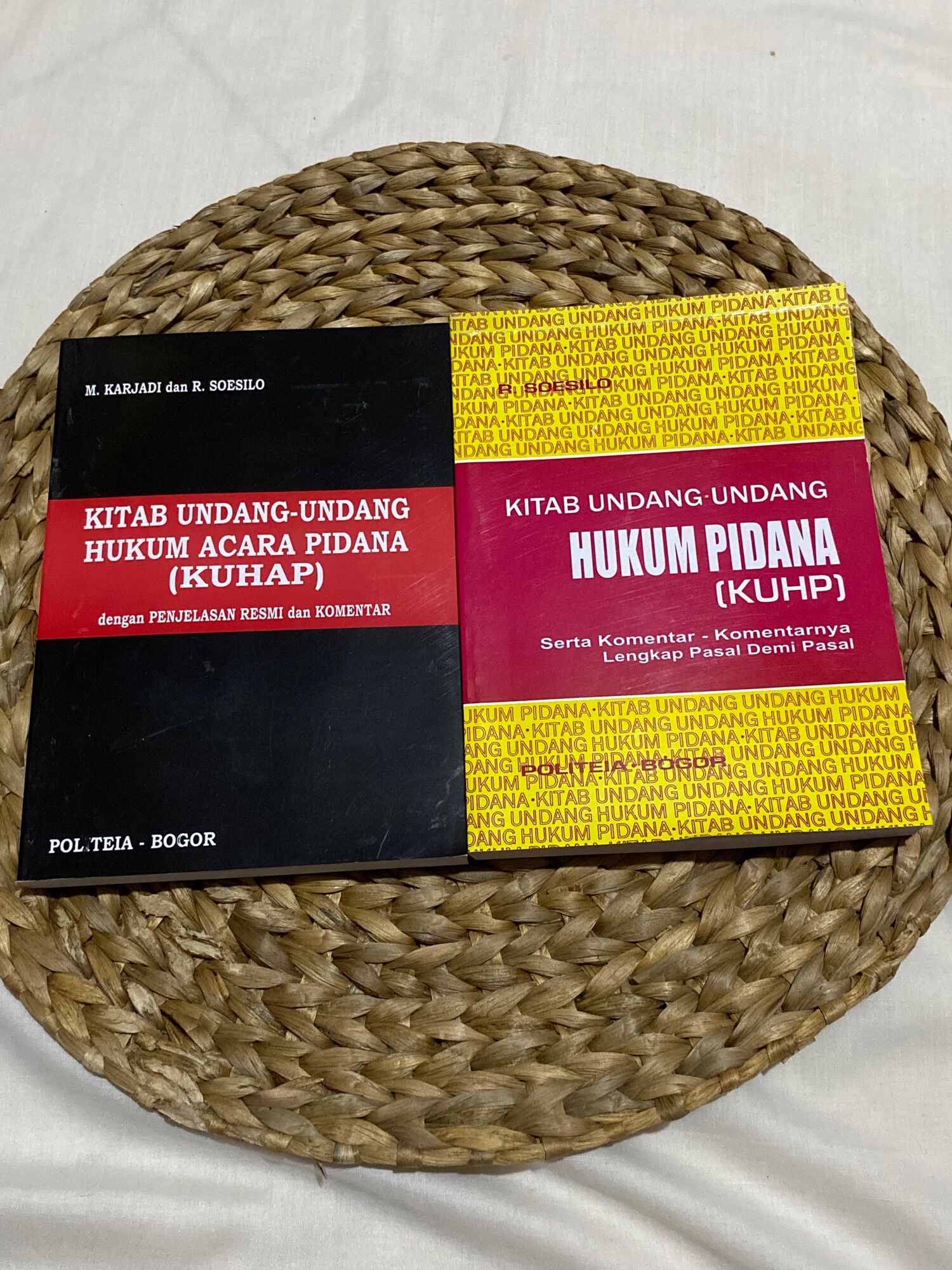 KUHP + KUHAP R. SOESILO | Lazada Indonesia