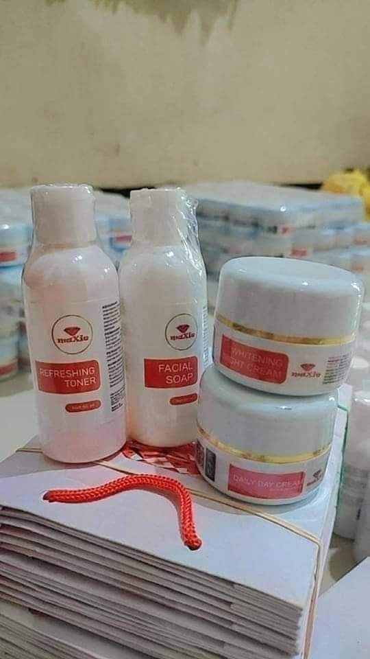 CREAM MAXIE SKINCARE BPOM KEMASAN TERBARU | Lazada Indonesia