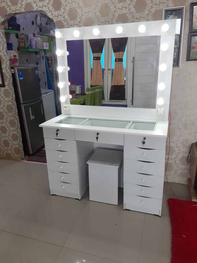 MEJA RIAS ARTIS / MEJA RIAS MINIMALIS / MEJA RIAS LAMPU / MEJA MAKE UP ...