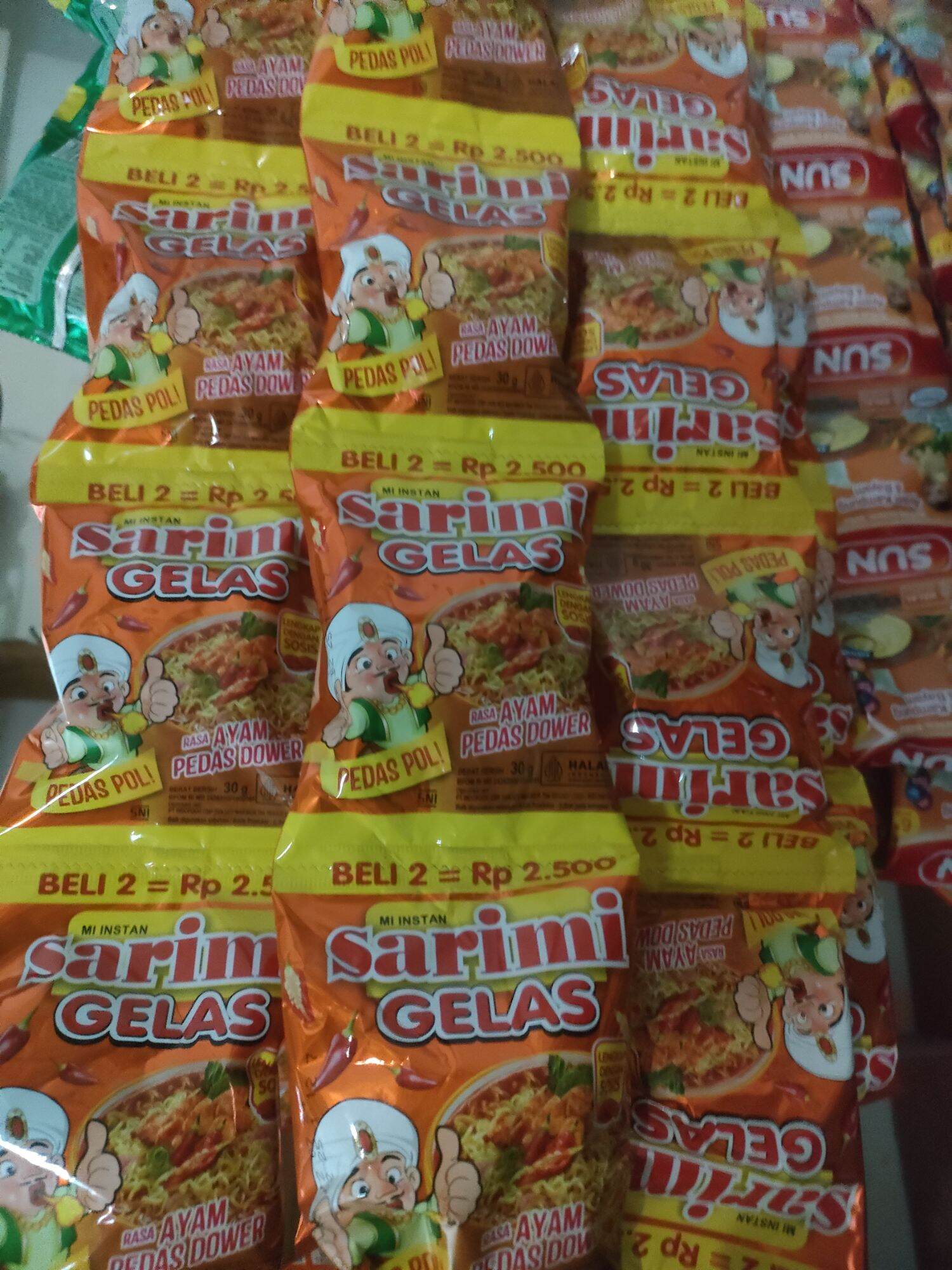 Sarimi gelas 1 renceng 10 pcs | Lazada Indonesia