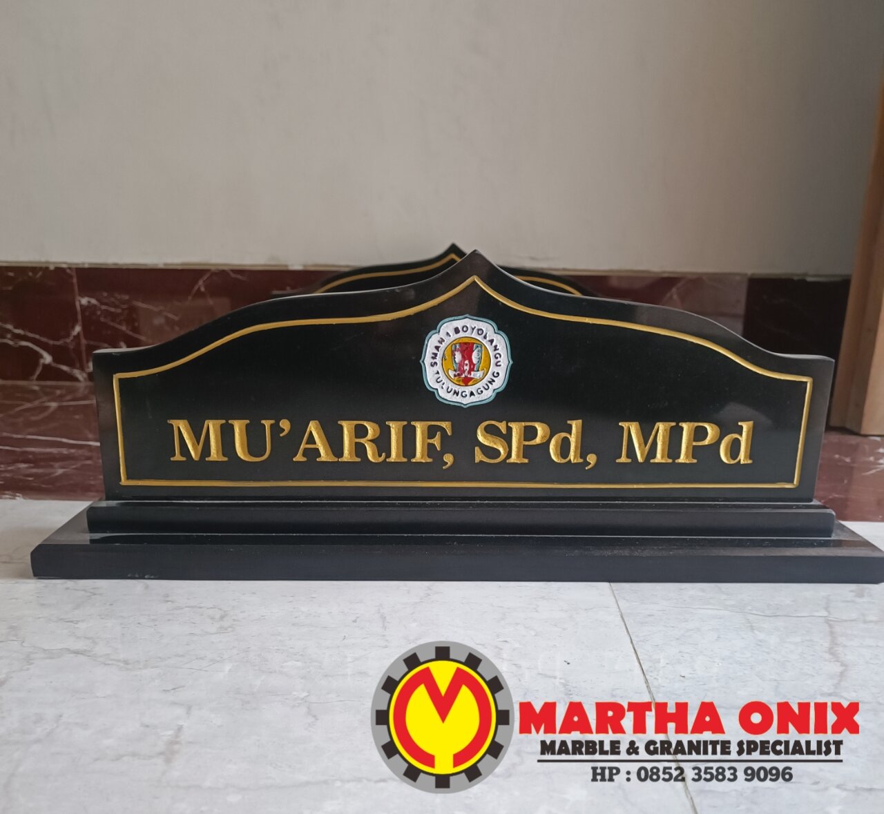 PAPAN NAMA MEJA MARMER HITAM, NAME TAG MEJA KANTOR MARMER | Lazada ...
