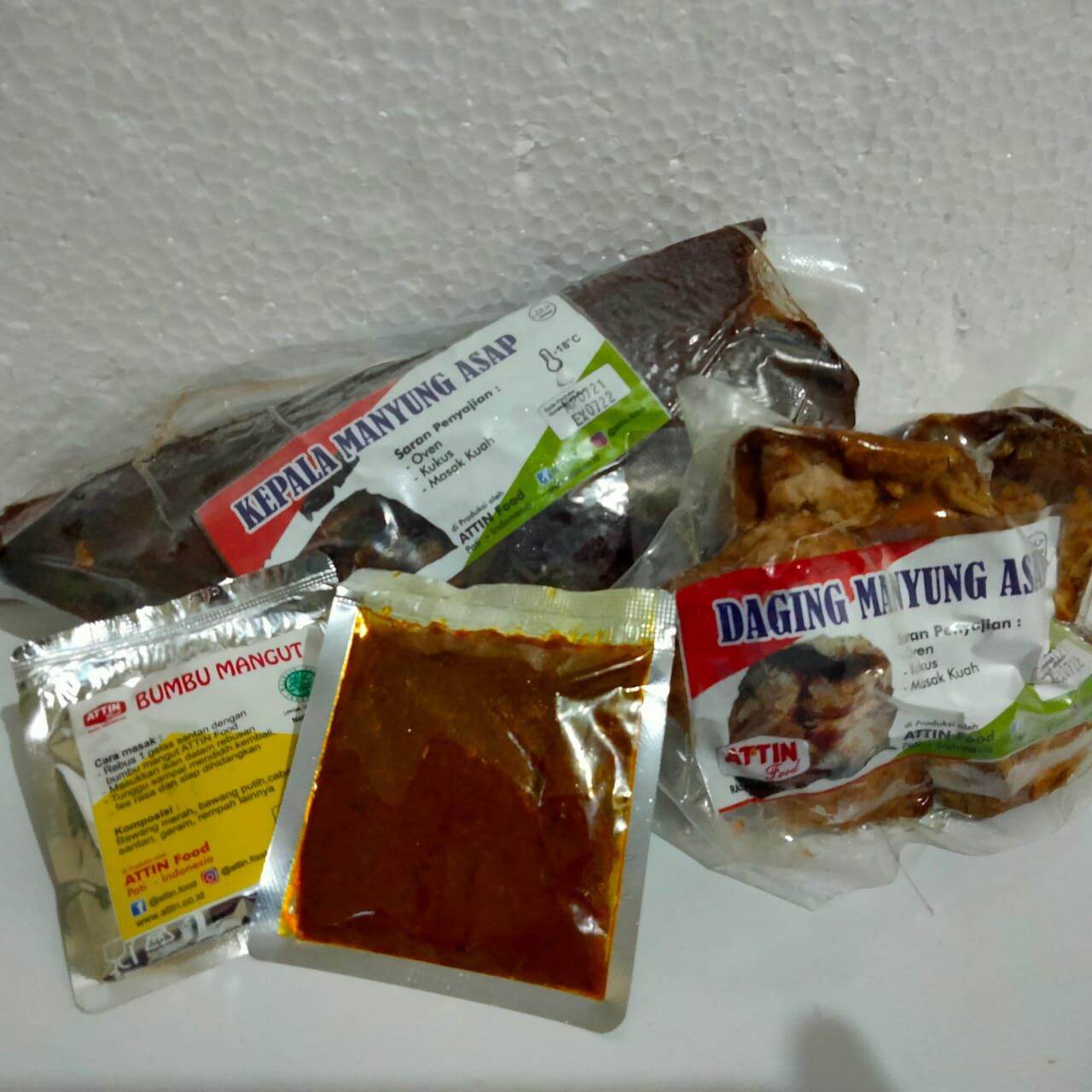 Paket Hemat Kepala dan Daging Ikan Asap Manyung + 2 Bumbu Mangut ...