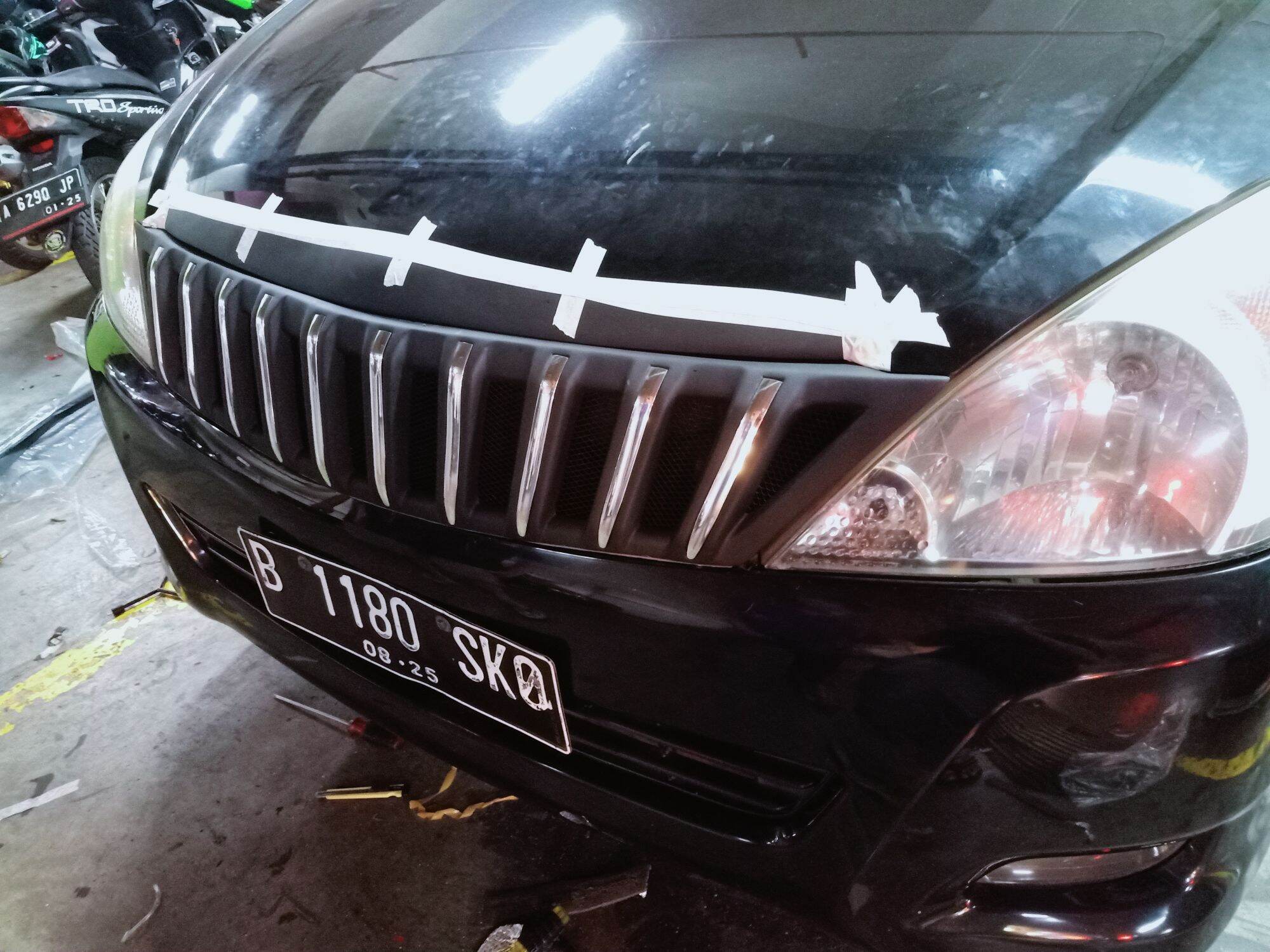 Grill Innova 2008-2010 model apollo Lengkap lis kap mesin | Lazada ...