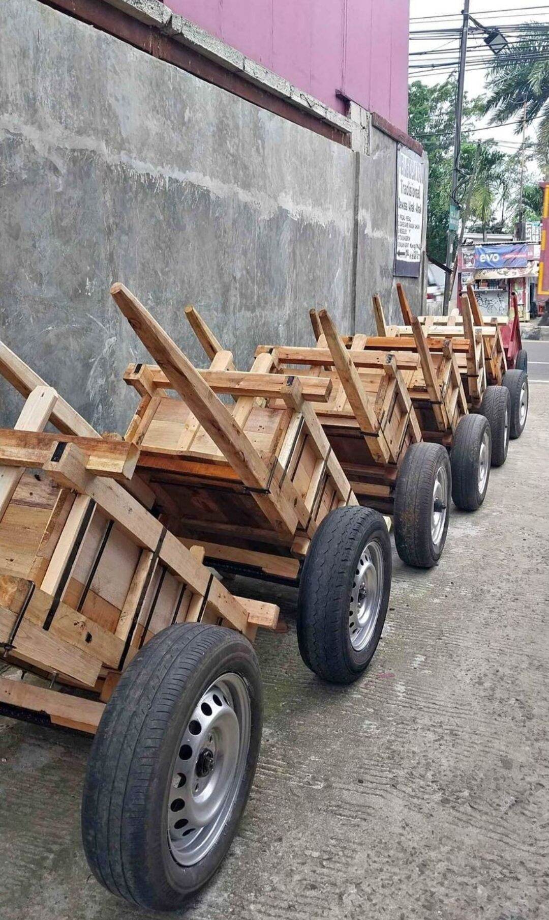 Aneka macam gerobak besi, gerobak kayu, gerobak sampah | Lazada Indonesia