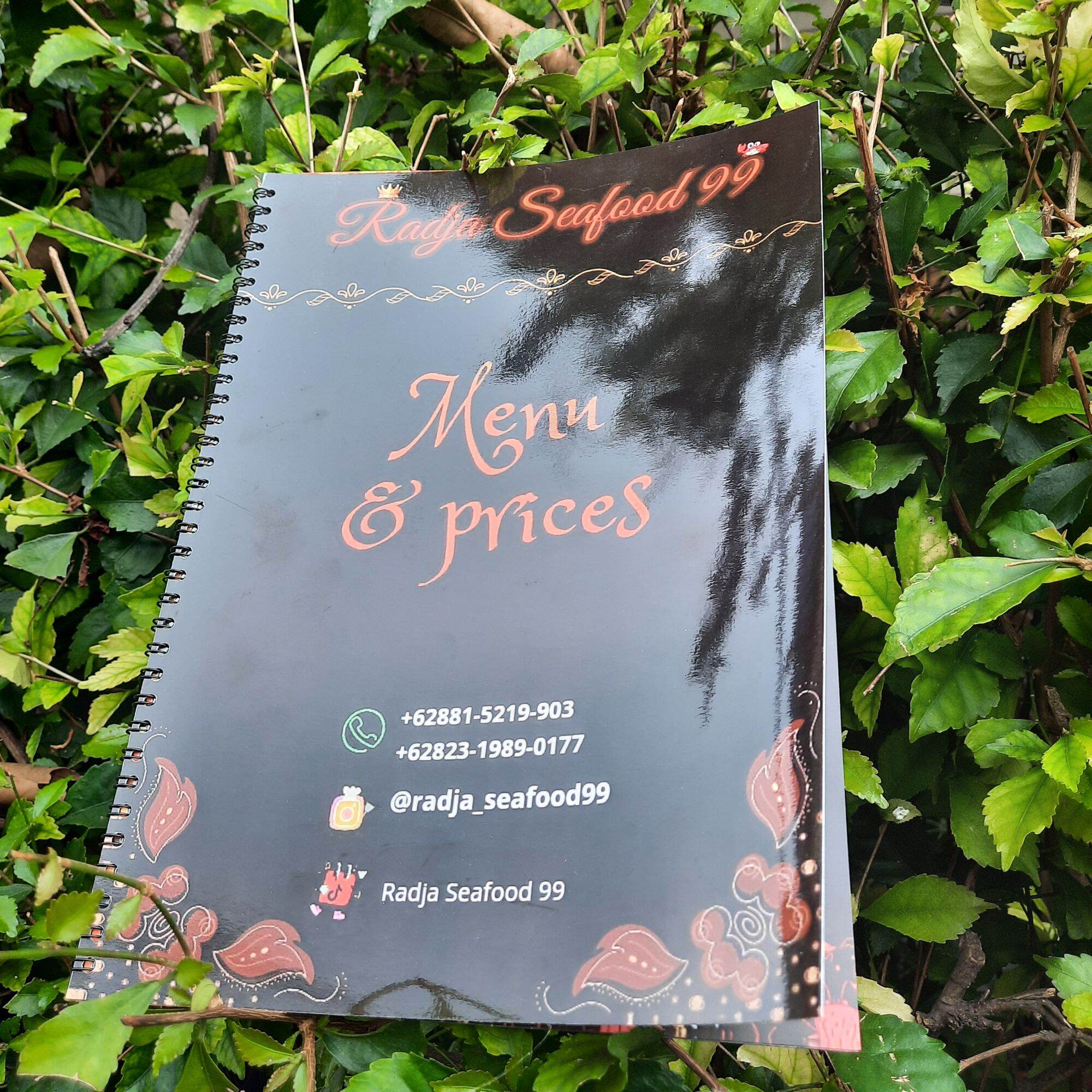 Buku menu makanan dan Buku daftar Menu bisa di custom model dan nama ...