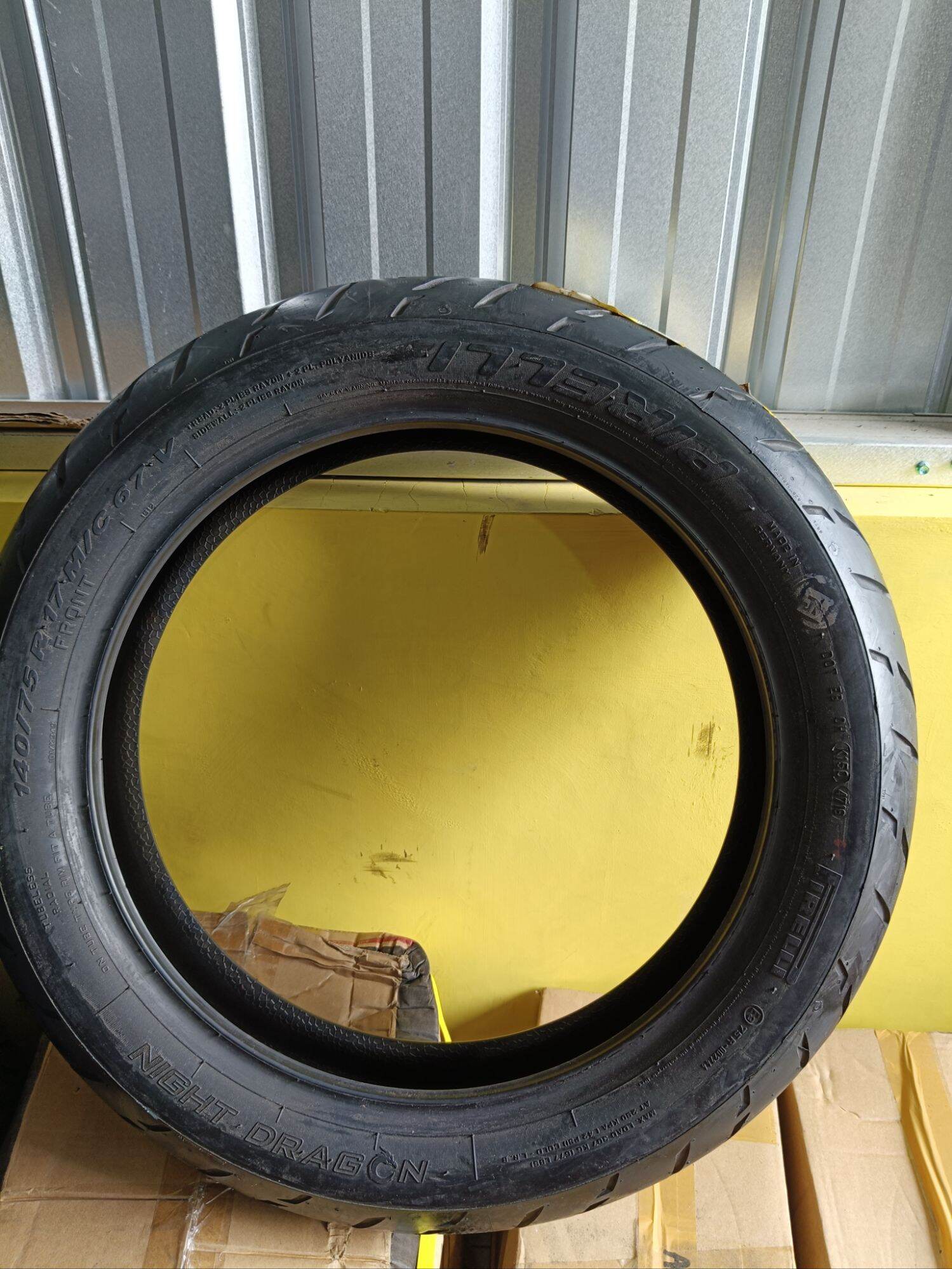 Ban ring 17 140/75 Pirelli night dragon cuci gudang tahun produksi lama ...