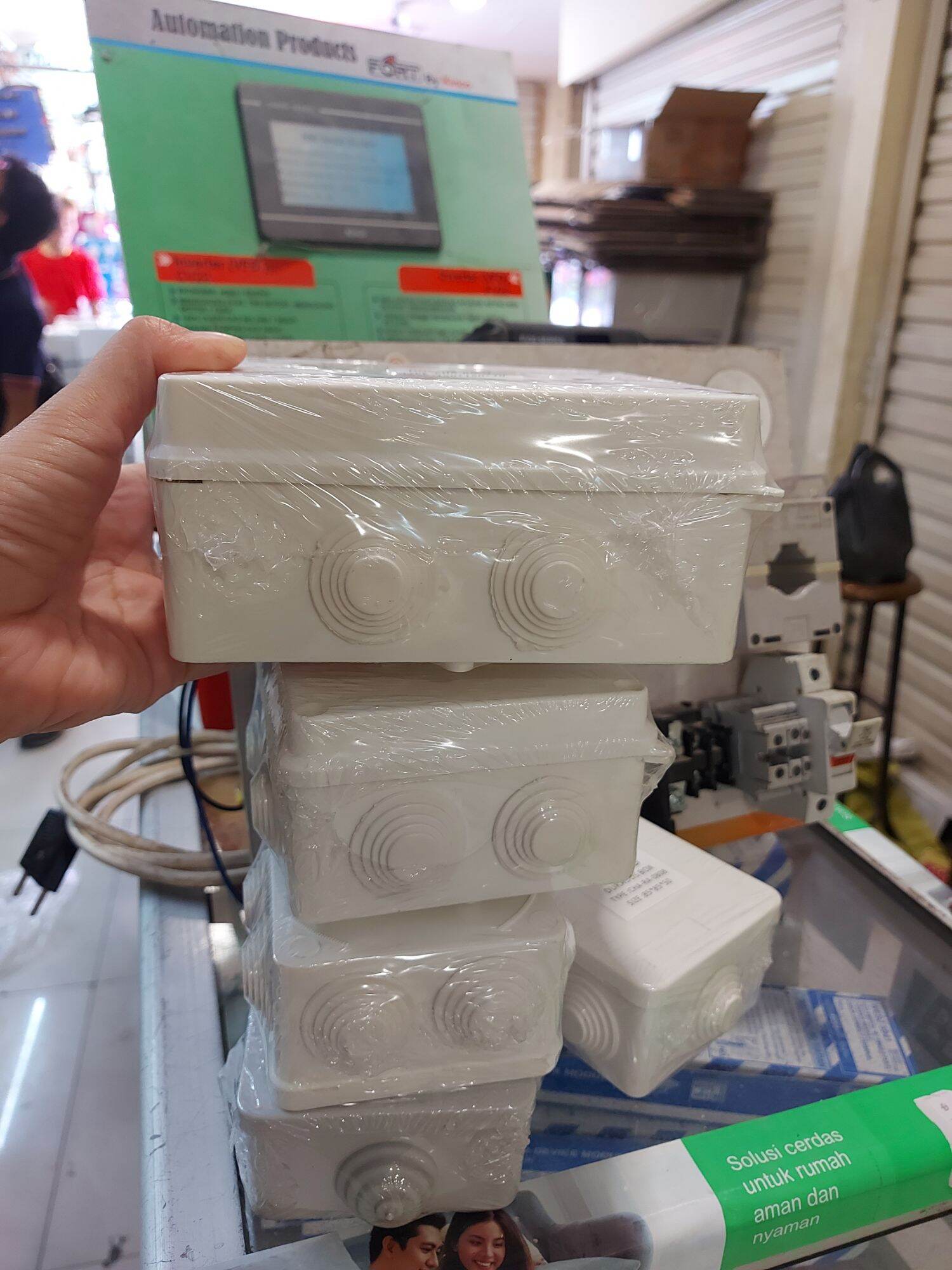 DURADUS 100 x 100 mm BOX PLASTIK PUTIH 10x10 CM Cha-Ra1010 | Lazada ...