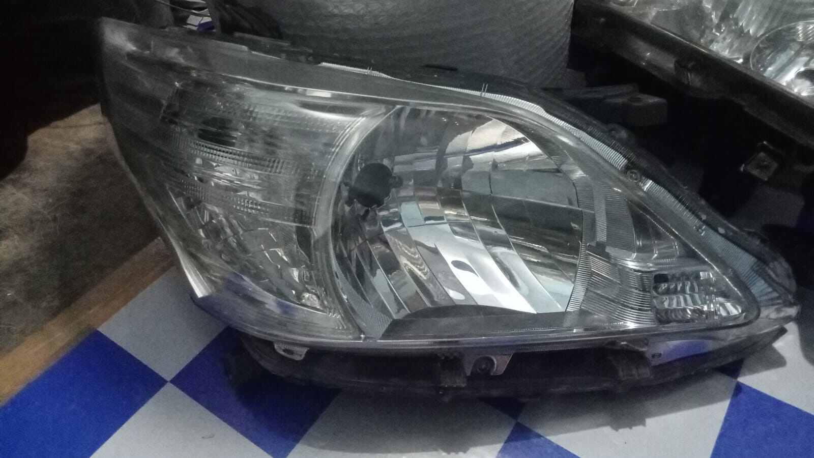 Headlamp Lampu Depan Toyota kijang Innova Barong Tahun 2012-2015 ...