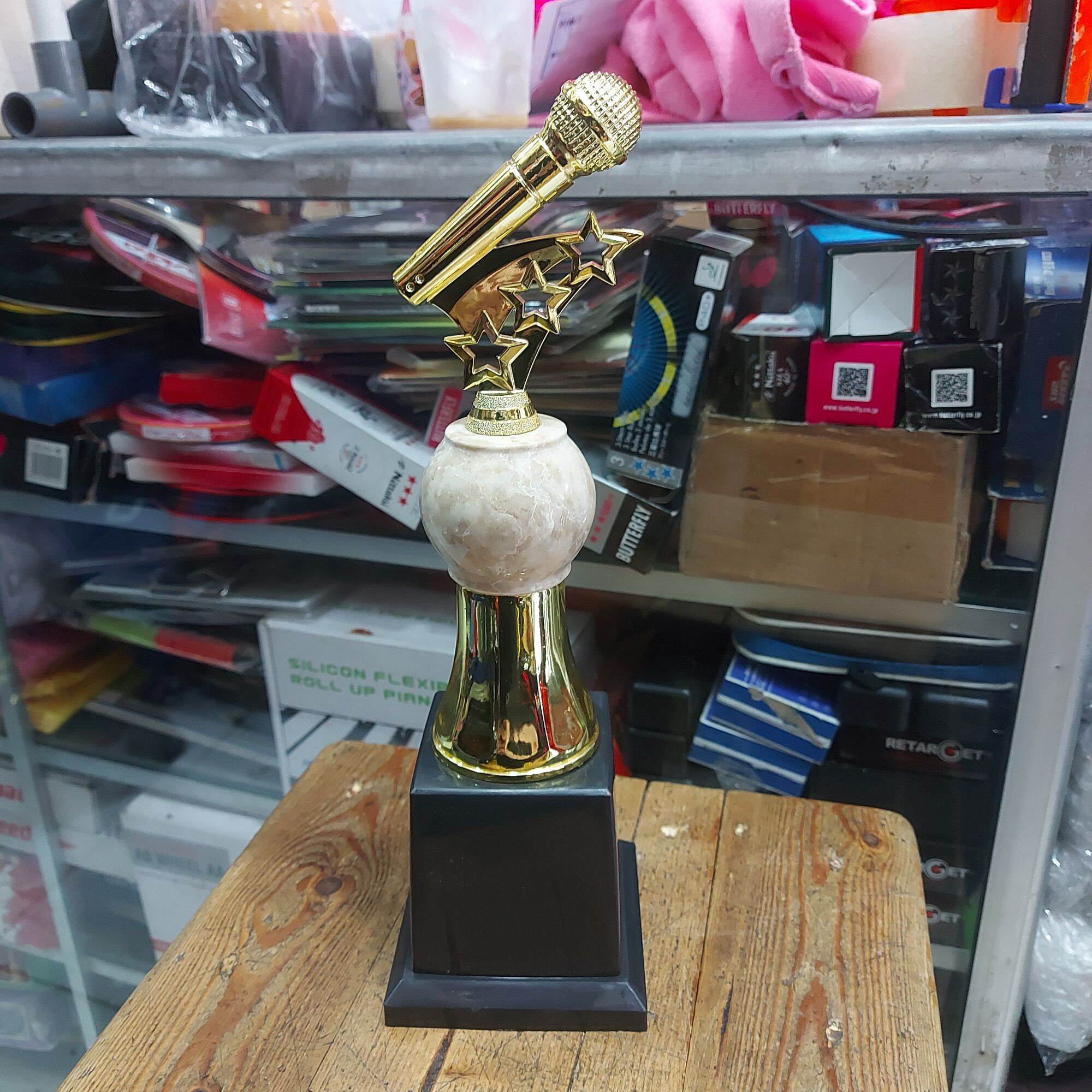 Piala Mic Trophy Menyanyi Impor | Lazada Indonesia