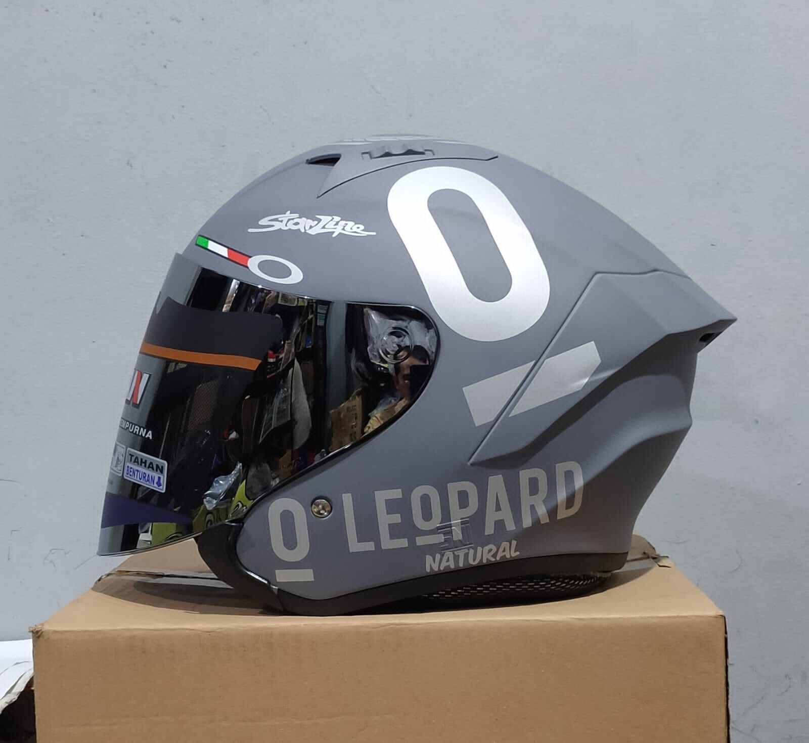 Helm KBR TT Course Motif Carbon Kevlar Putih Single Visor Half Face SNI ...