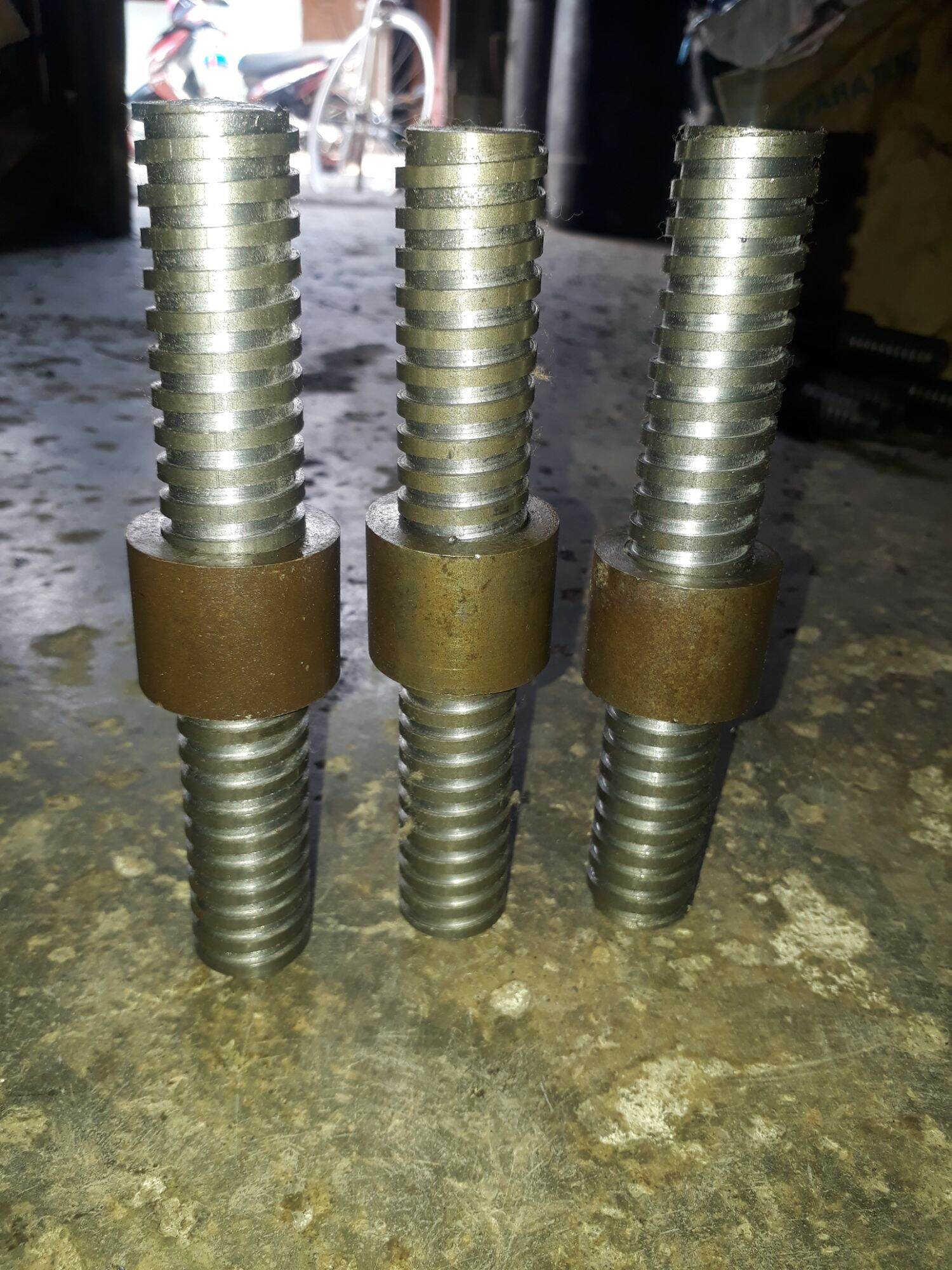 Baut singkal ulir drat kiri 26mm x 18cm | Lazada Indonesia